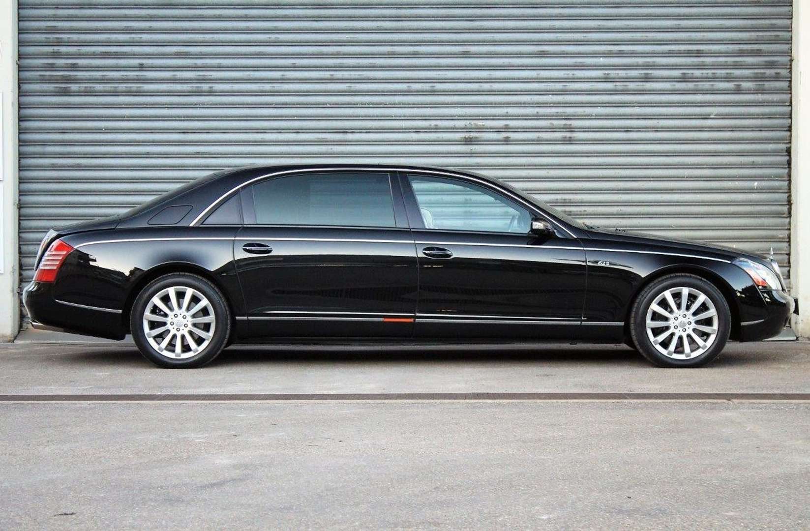 Maybach 62 Limousine in Schwarz gebraucht in Sindelfingen für € 475.000