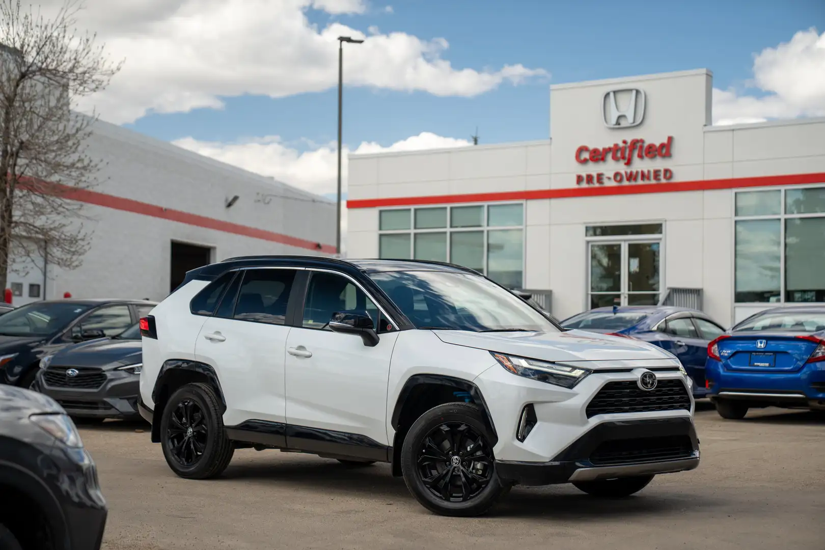 2025 Toyota RAV 4 | $ 51,988 | 23,162 km | Gas/Electric Hybrid SUV for ...