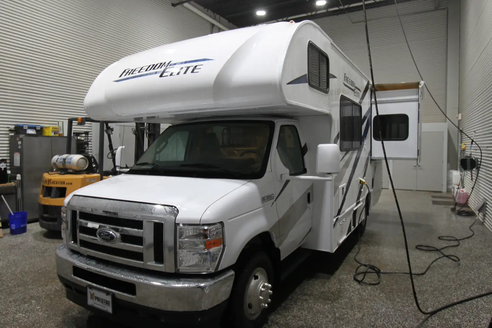 2023 Thor Motor Coach Freedom Elite | $ 115,995 | 8,748 km Class C ...