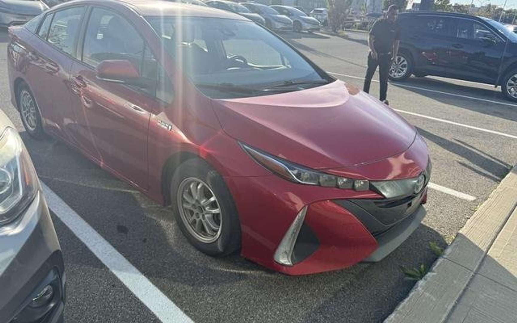 2021 Toyota Prius Prime | $ 20,872 | 120,875 km | Gas/Electric Hybrid ...