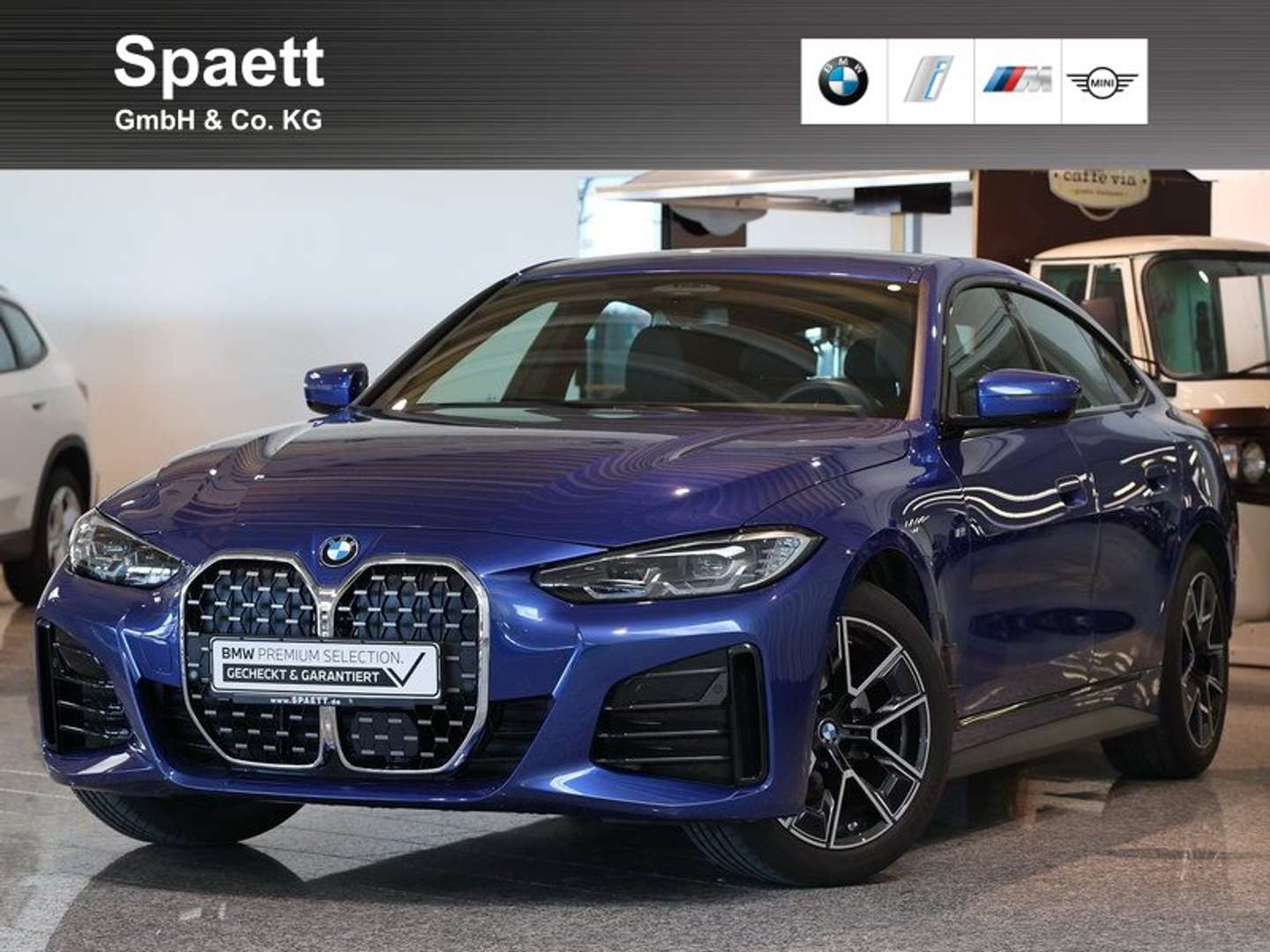 BMW 420 Coupé in Blau jahreswagen in Ismaning für € 45.800