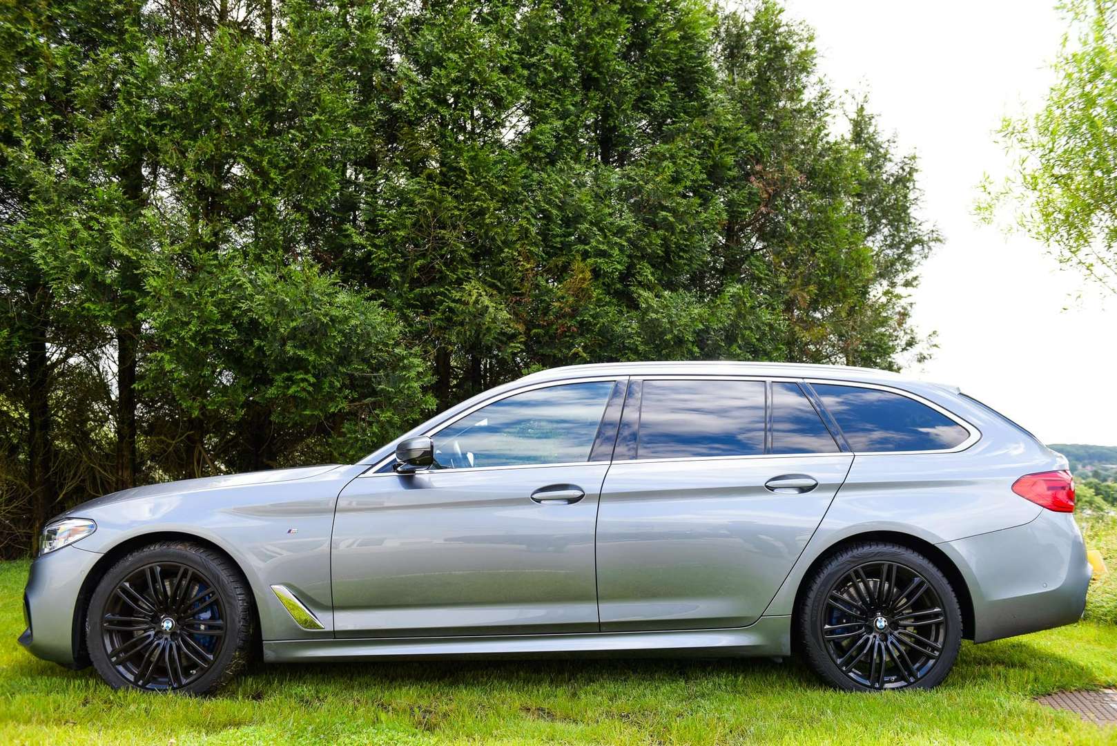 BMW 540 Break in Blauw tweedehands in Lubbeek voor € 54.450