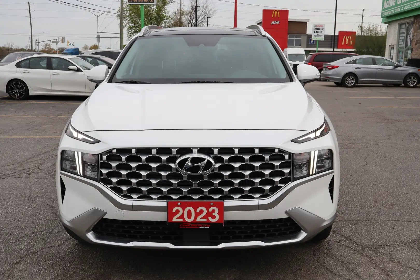 2023 Hyundai SANTA FE | $ 26,995 | 145,980 km | Gas/Electric Hybrid SUV ...