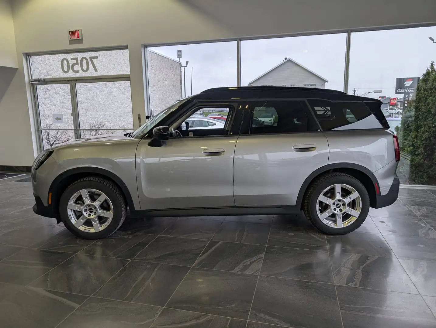 2025 MINI Countryman | $ 42,495 | 20,654 km | Electric SUV for sale by ...