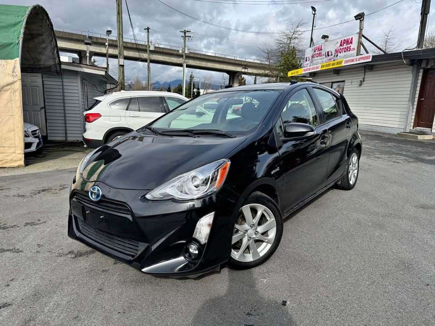 2016 Toyota Prius | $ 13,888 | 156,000 km | Gasoline Hatchback for sale ...