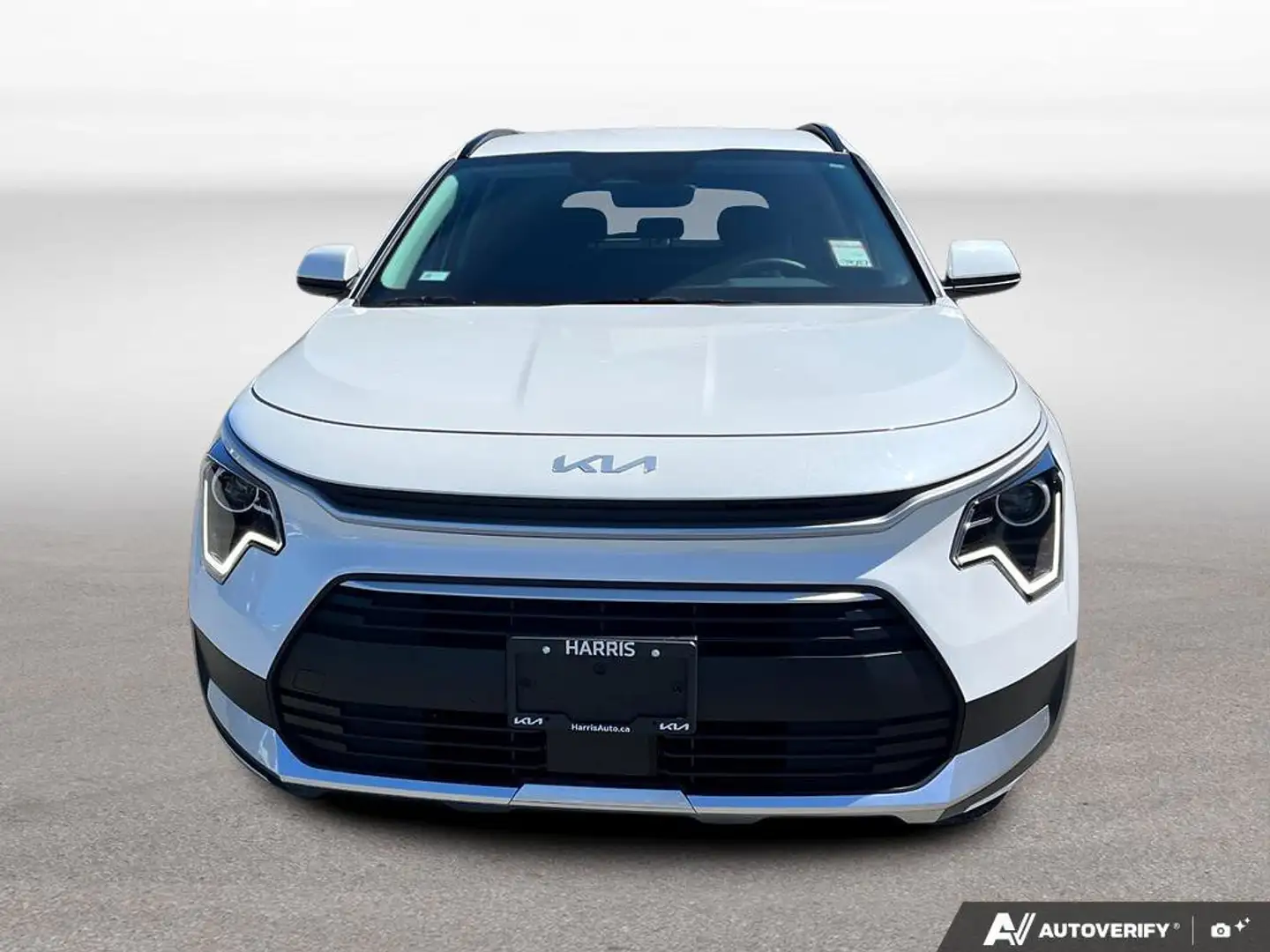 2025 Kia Niro | $ 33,588 | 16,211 km | Gas/Electric Hybrid SUV for sale ...