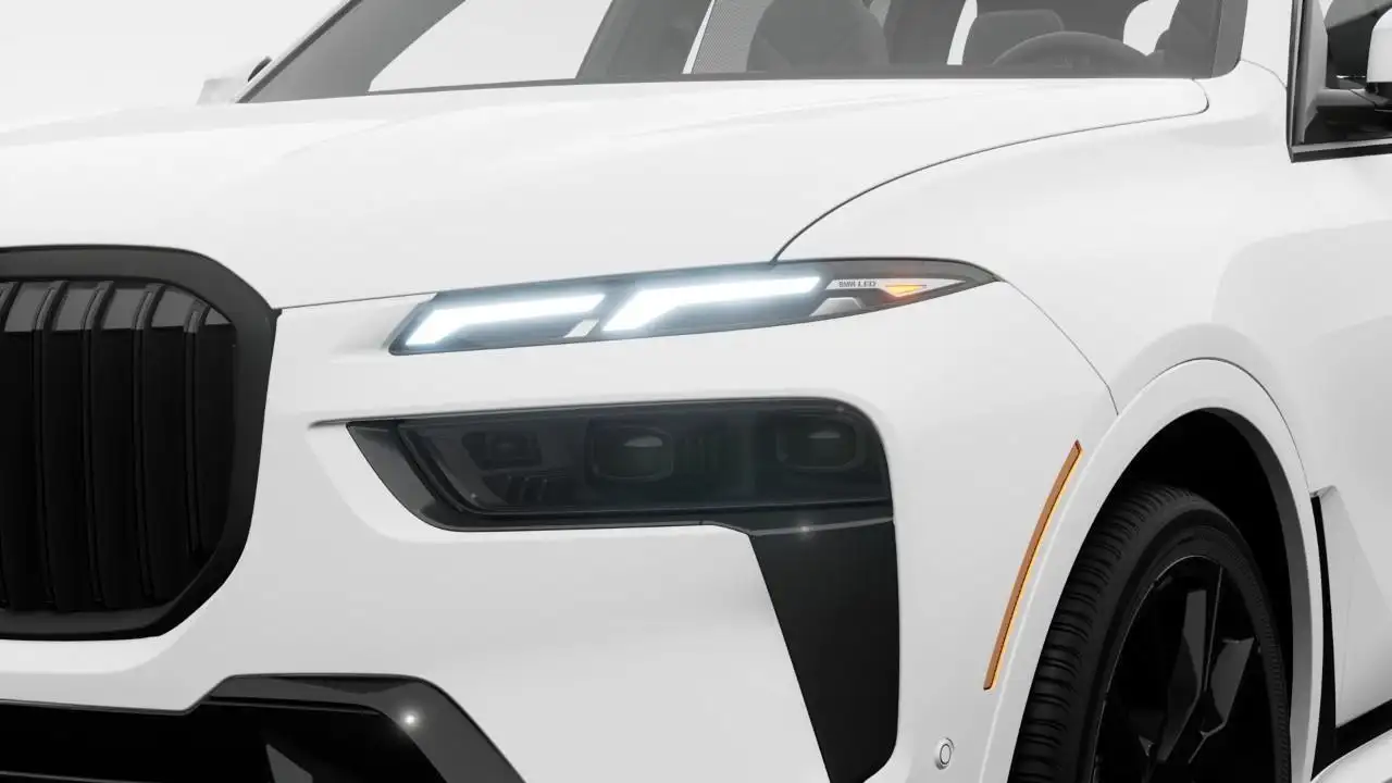 2026 BMW X7 from the CANADA