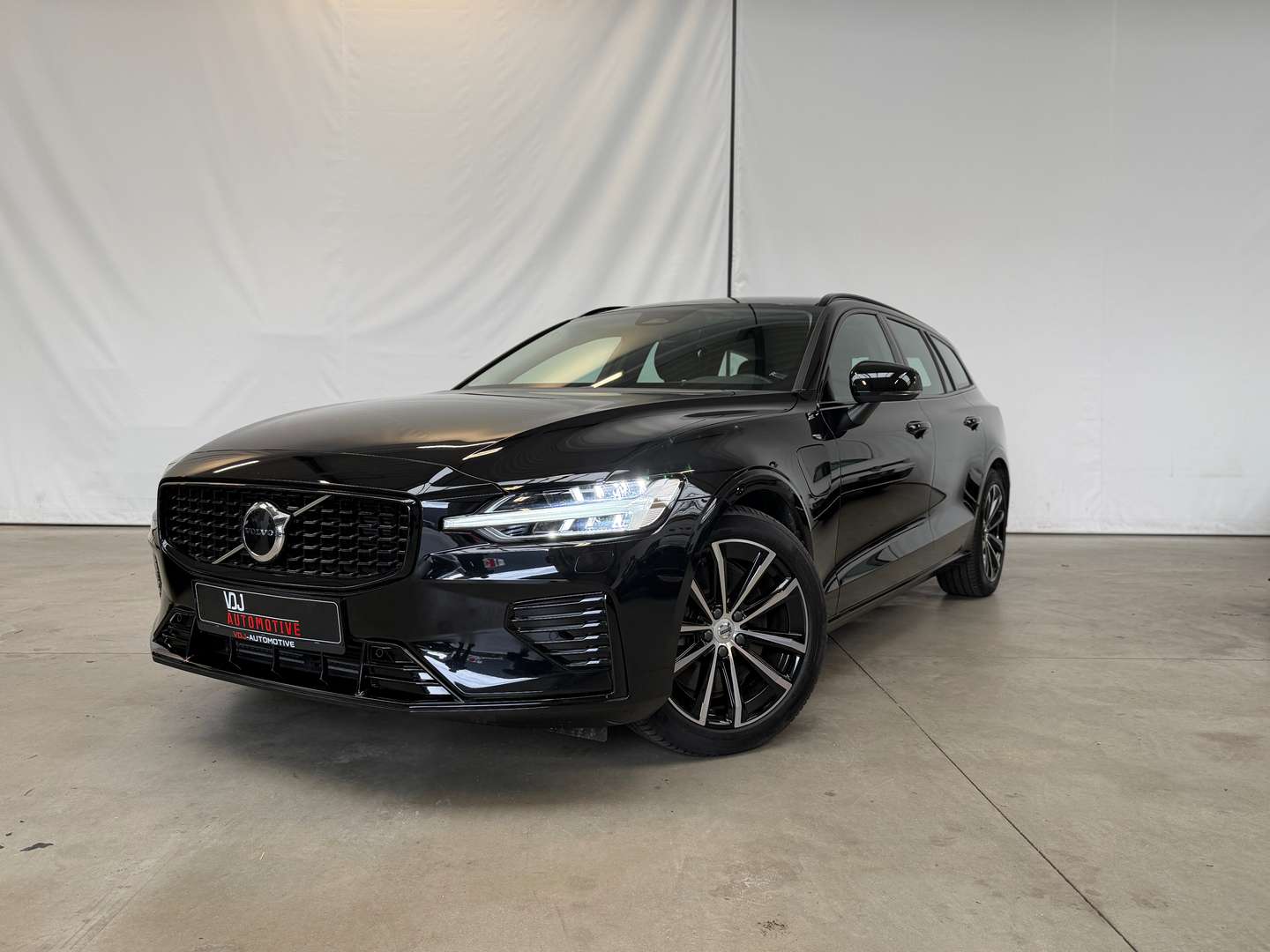 Volvo V60 Break en Noir occasion à Grobbendonk pour € 40 950