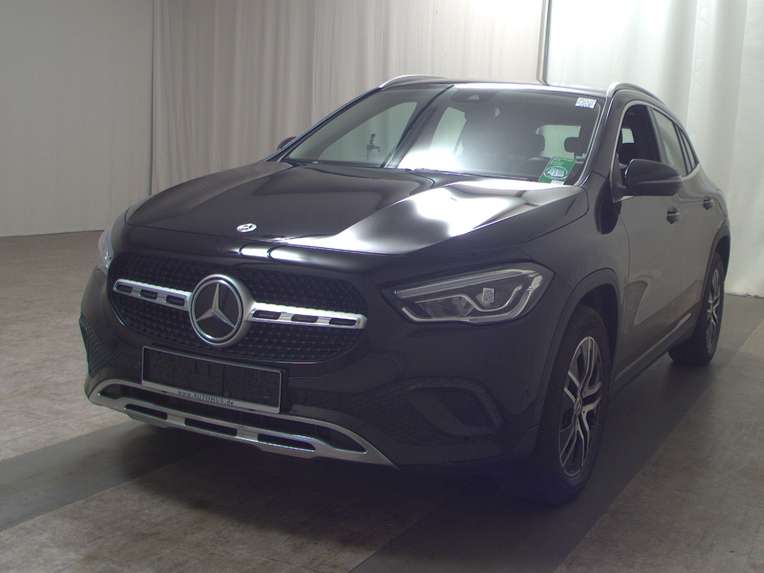 Mercedes-Benz GLA 180 gebraucht kaufen in Oberhausen - AutoScout24 ...