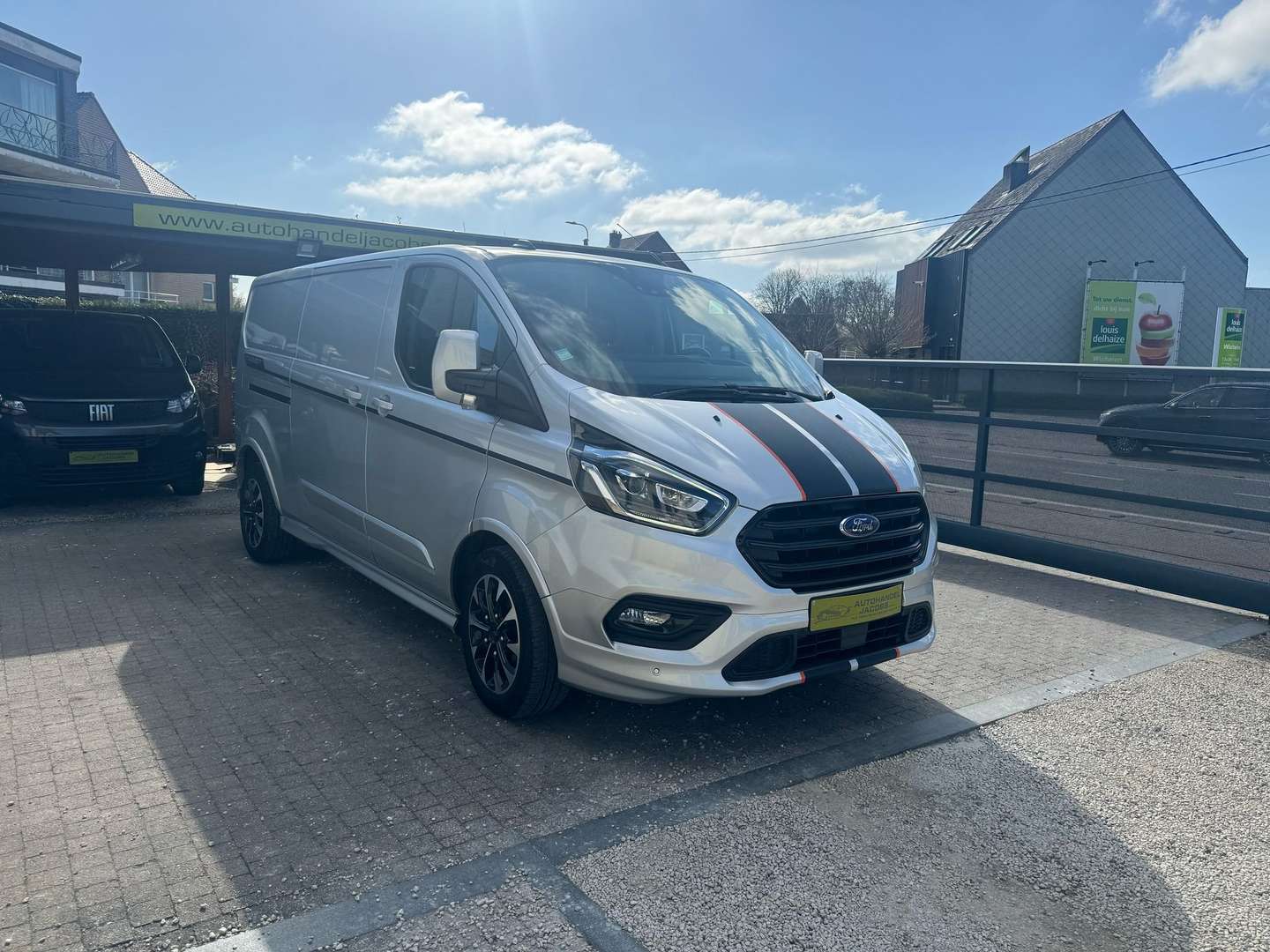 Ford Transit Custom Bestelwagen in Zilver tweedehands in Wichelen voor ...
