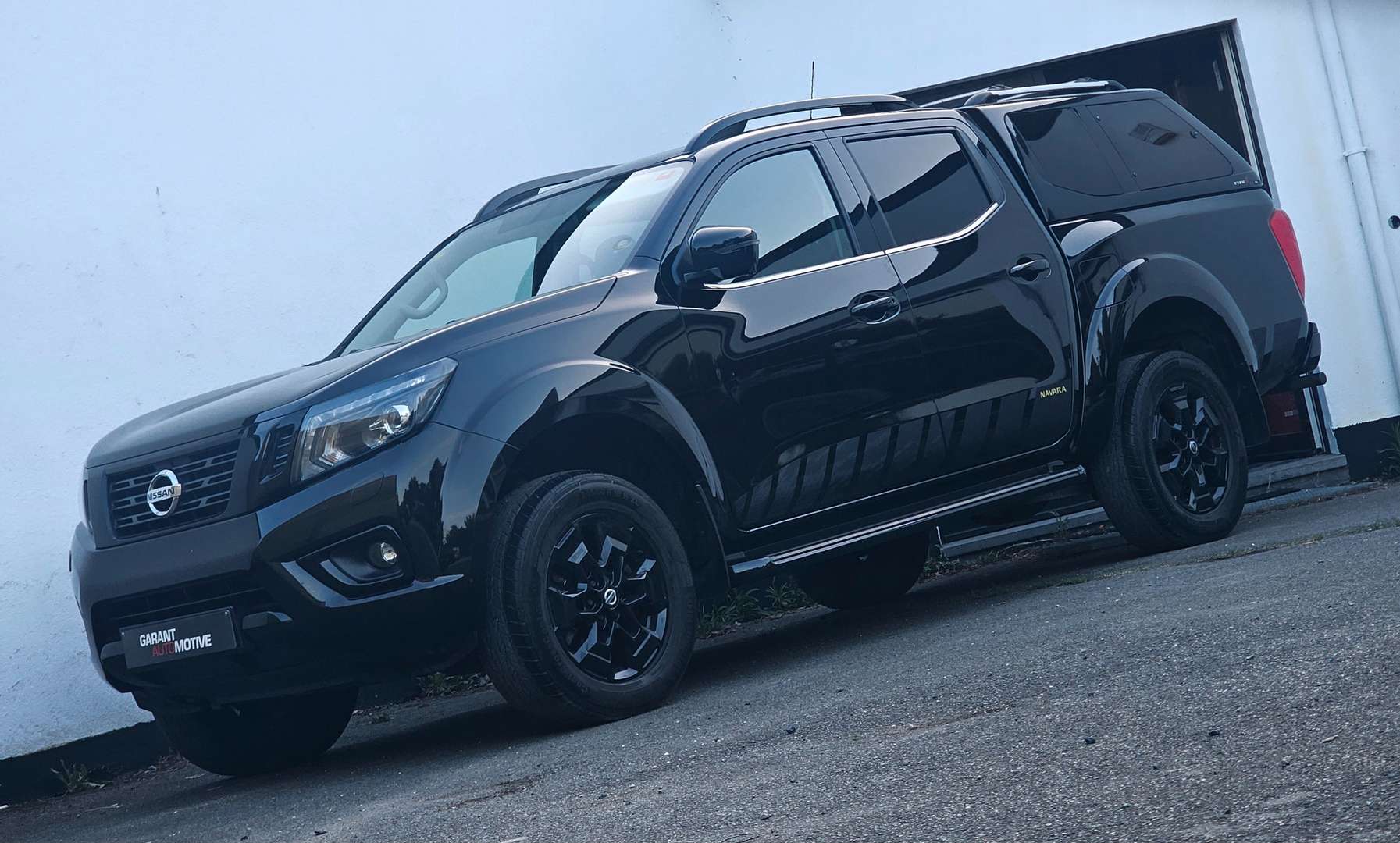 Nissan Navara SUV/4x4/Pick-Up en Noir occasion à Waasmunster pour € 28 990