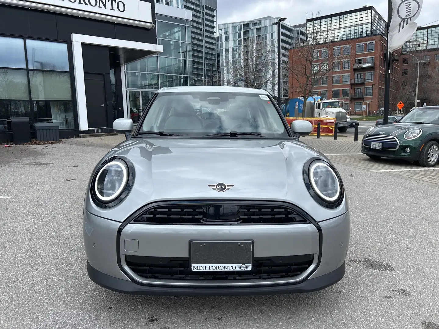 2026 MINI 5 Door | $ 46,170 | 90 km | Gasoline Sedan for sale by MINI ...