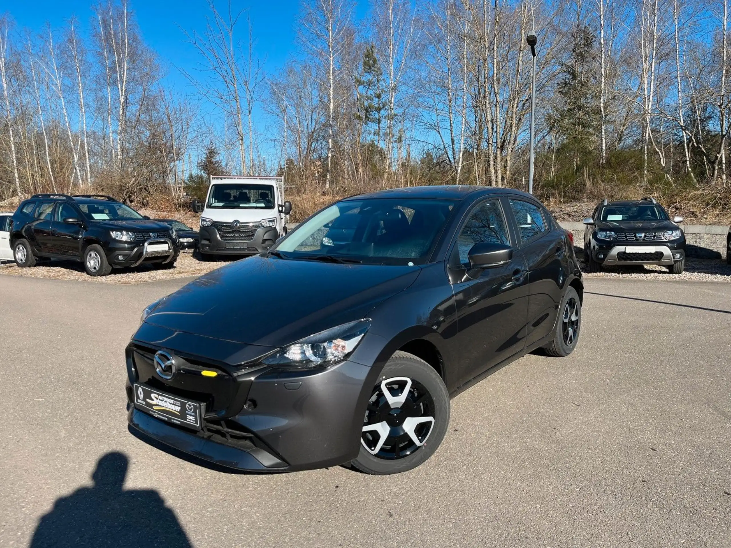 Mazda 2 Lim. Center Line 1.5L 90PS 6MT, 2025, Benzină, Transmisie ...