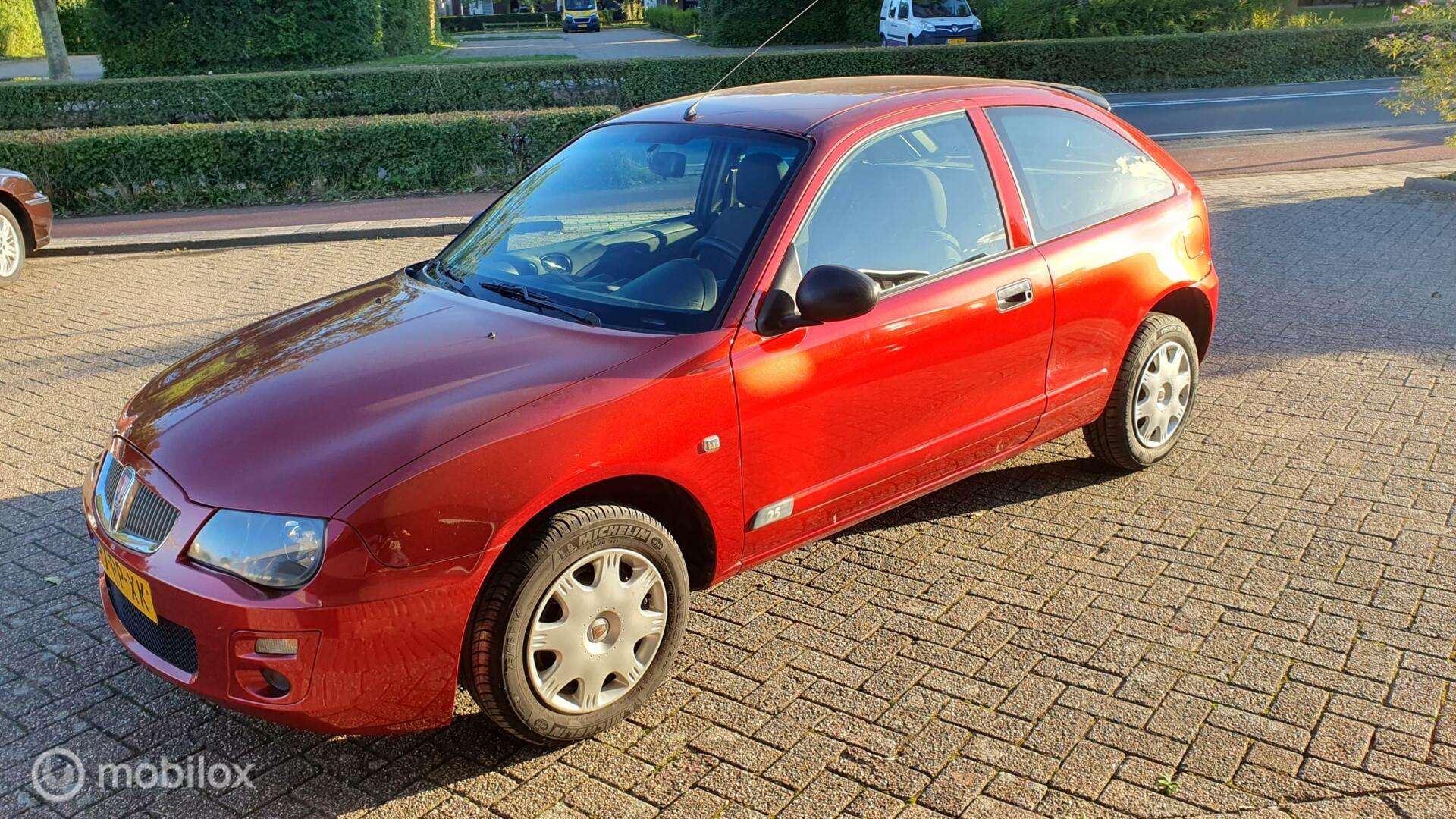 Rover 25 occasion | Hatchback | Rood | in GOES voor € 3.250