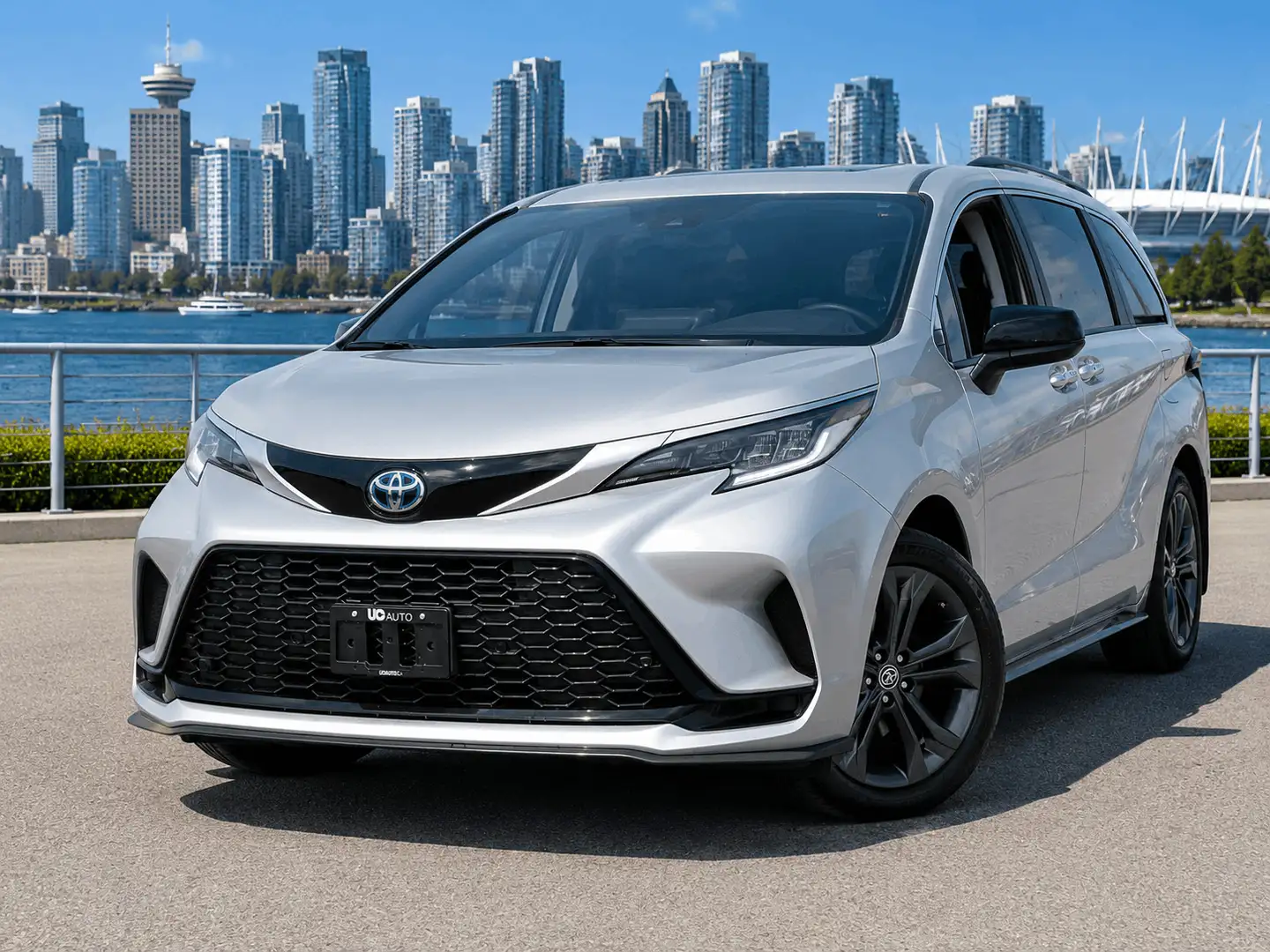 2022 Toyota Sienna | $ 44,995 | 96,255 km | Gas/Electric Hybrid Minivan ...