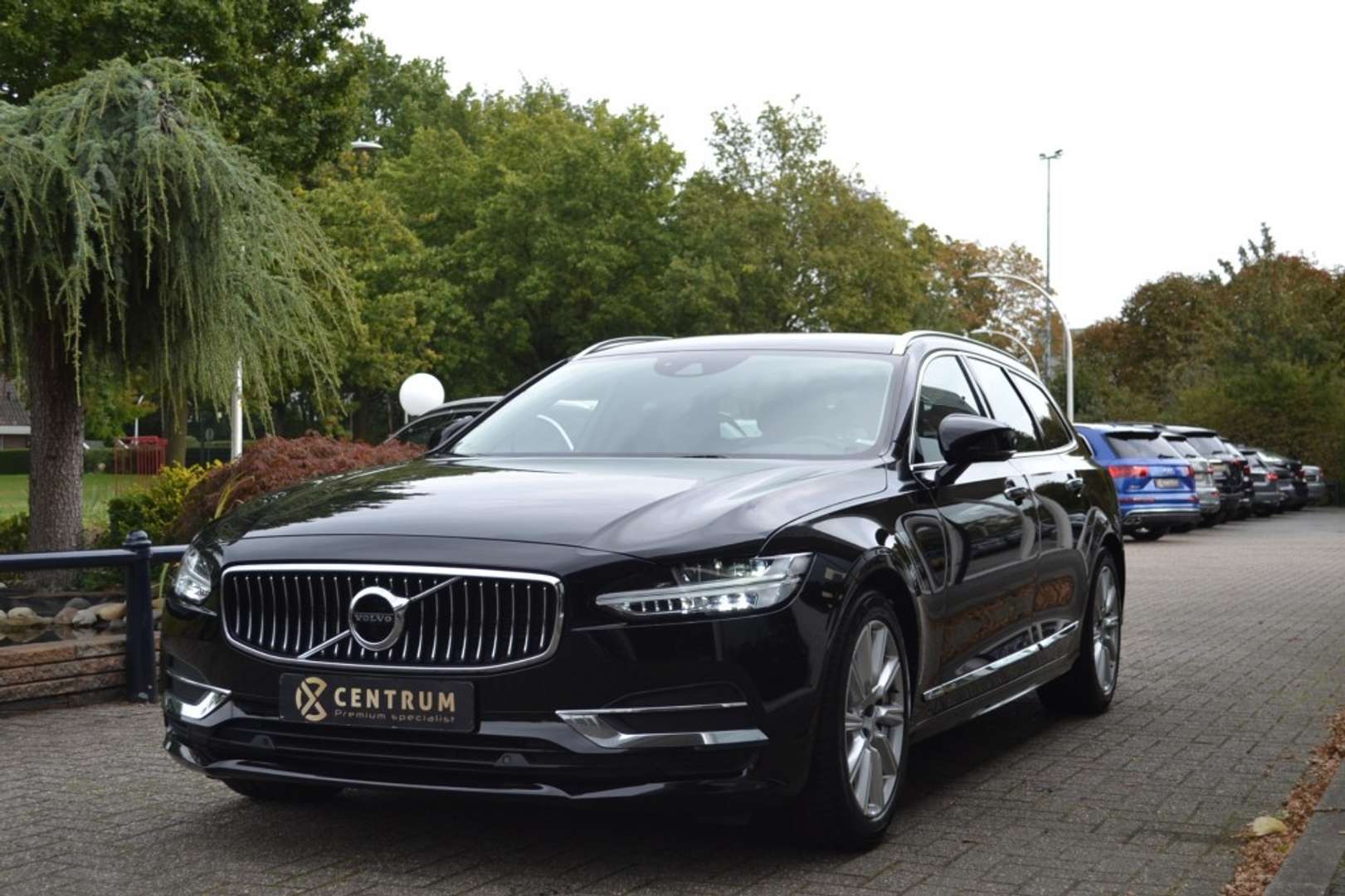 Volvo V90 occasion | Stationwagen | Zwart | in HAAKSBERGEN voor € 35.750