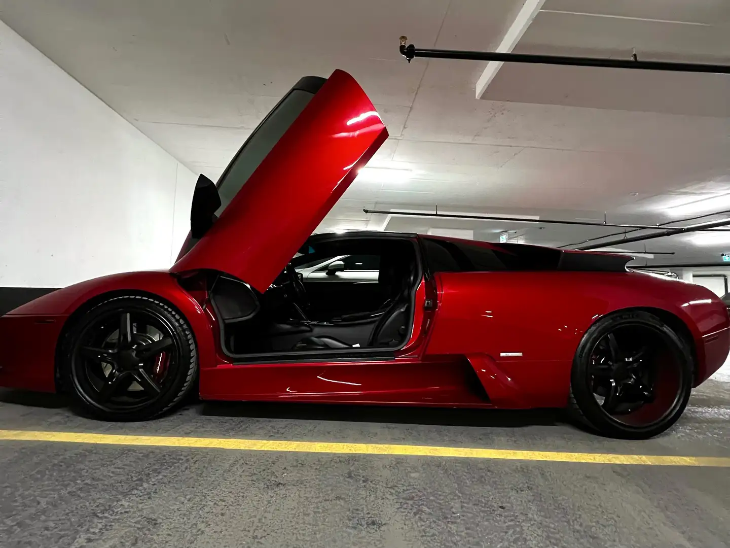 2004 Lamborghini Murciélago | $ 278,888 | 68,000 km | Gasoline Coupe ...