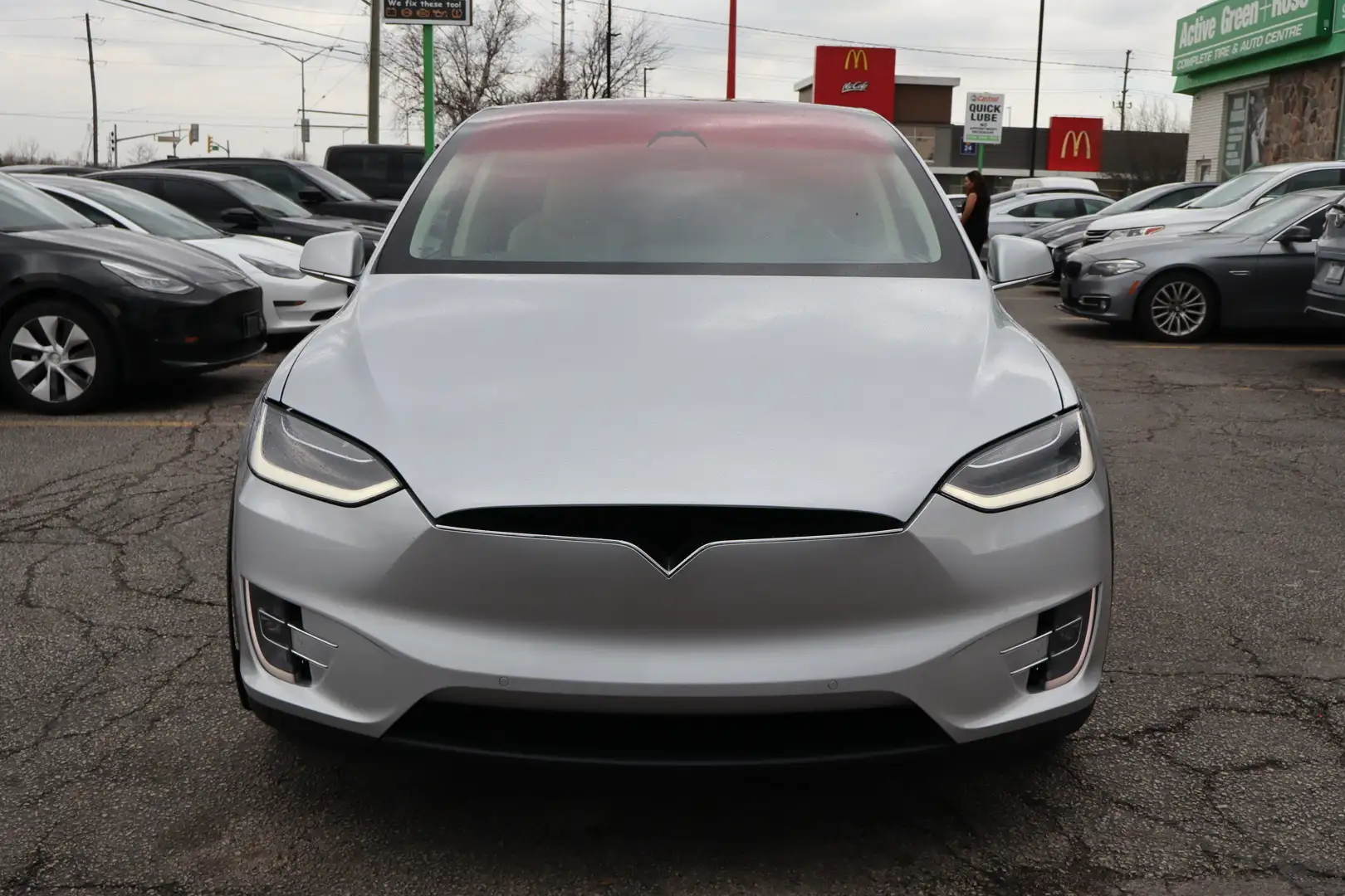 2017 Tesla Model X | $ 32,495 | 102,900 km | Electric SUV for sale by ...