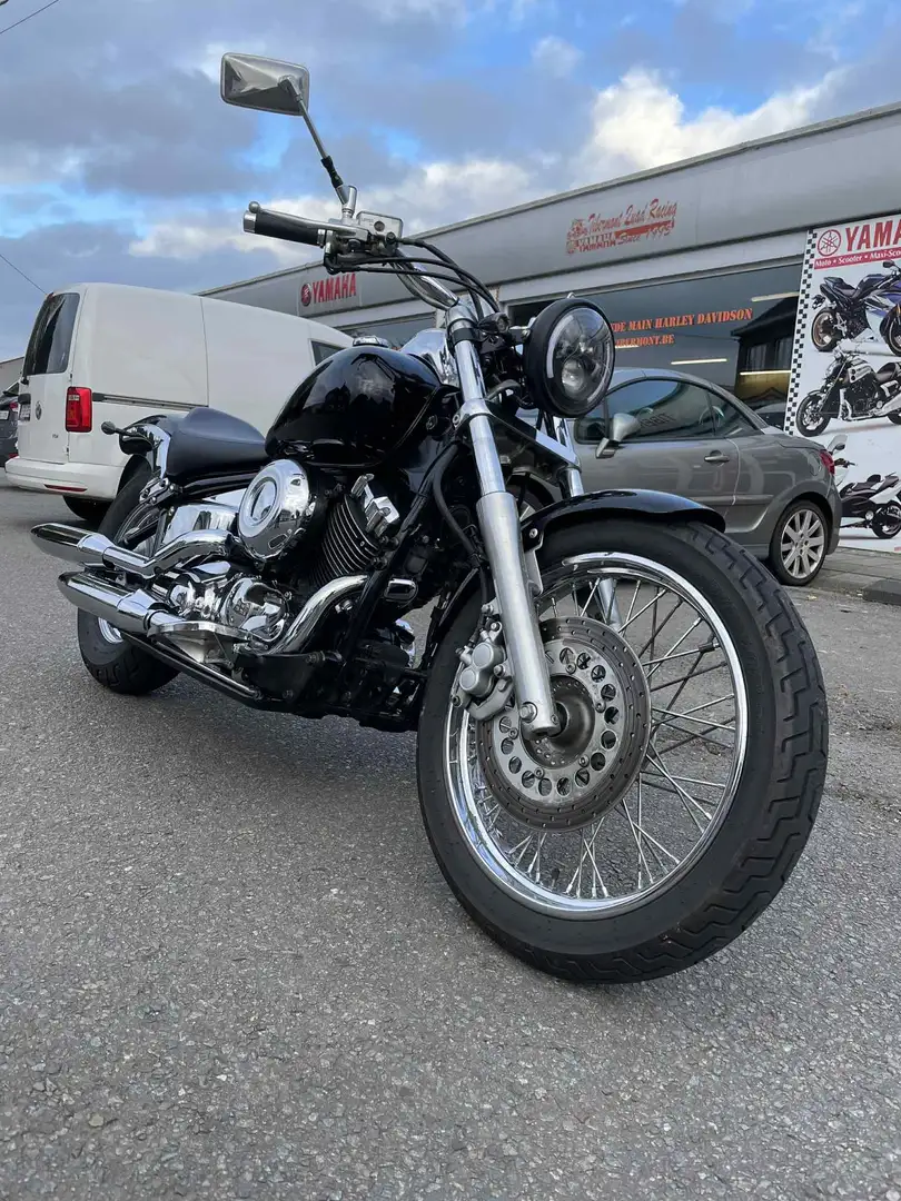 Yamaha XVS 650 Naked Bike en Noir occasion à Gosselies pour € 2 990