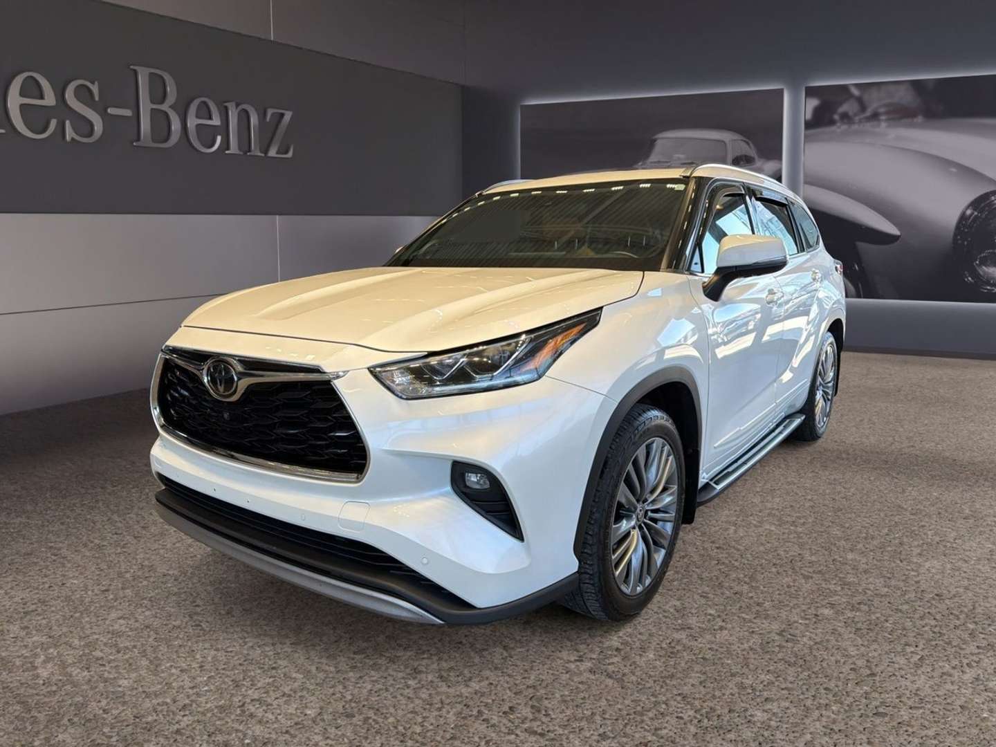 2021 Toyota Highlander | $ 37,995 | 129,000 km | Gasoline SUV for sale ...
