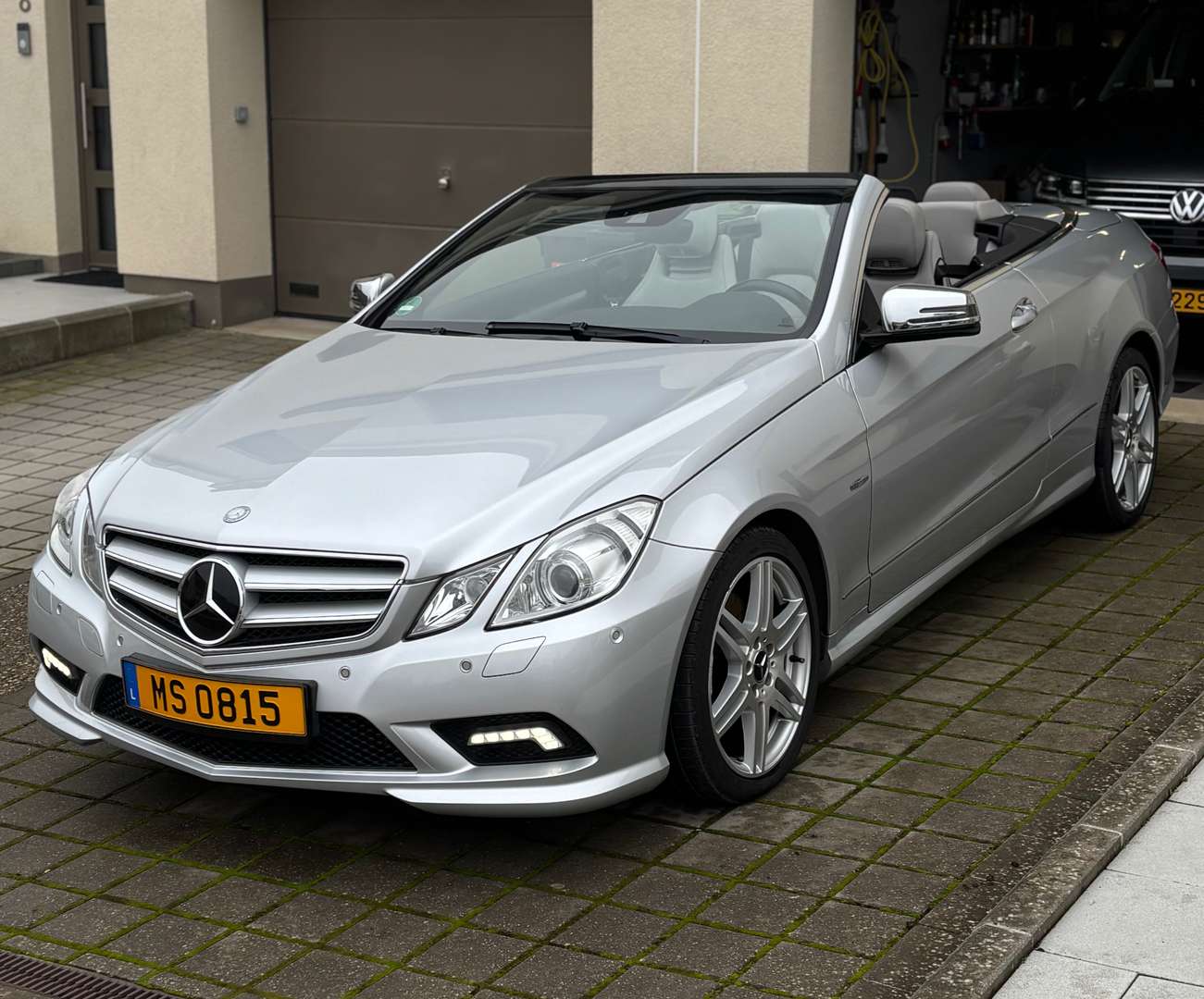 S-J 1001: BMW iX3, Infiniti FX37S, Toyota Camry & Mercedes-Benz 300E ...