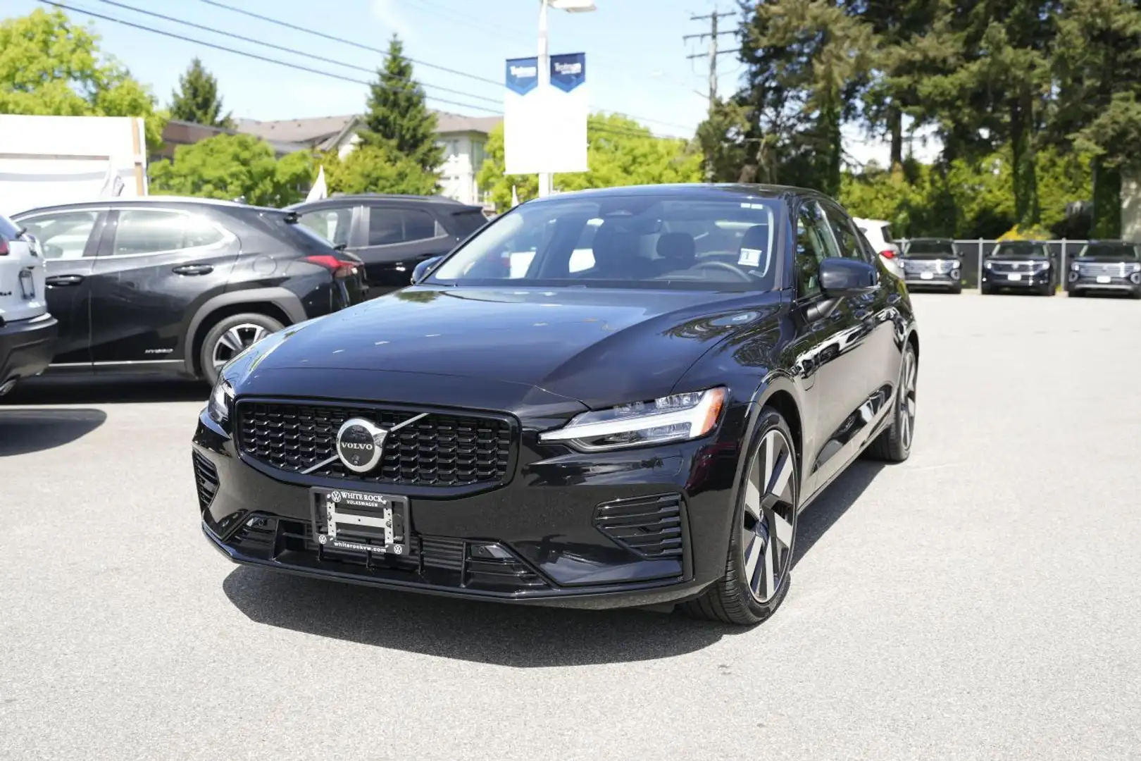2025 Volvo S60 | $ 63,995 | 7,998 km | Gas/Electric Hybrid Sedan for ...