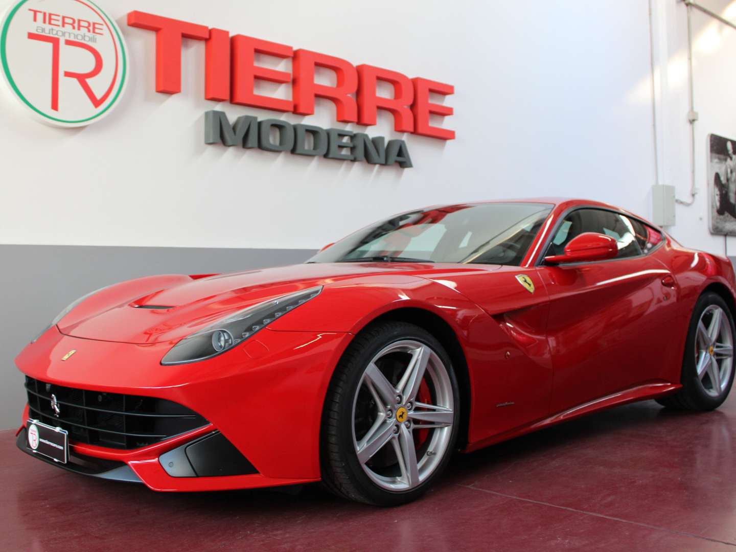 Ferrari F12 usata a Modena - MO per € 285.000,-