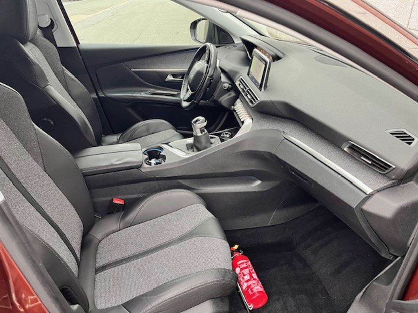 Peugeot 3008 SUV/4x4/Pick-Up en Brun occasion à Oostende pour € 14 950