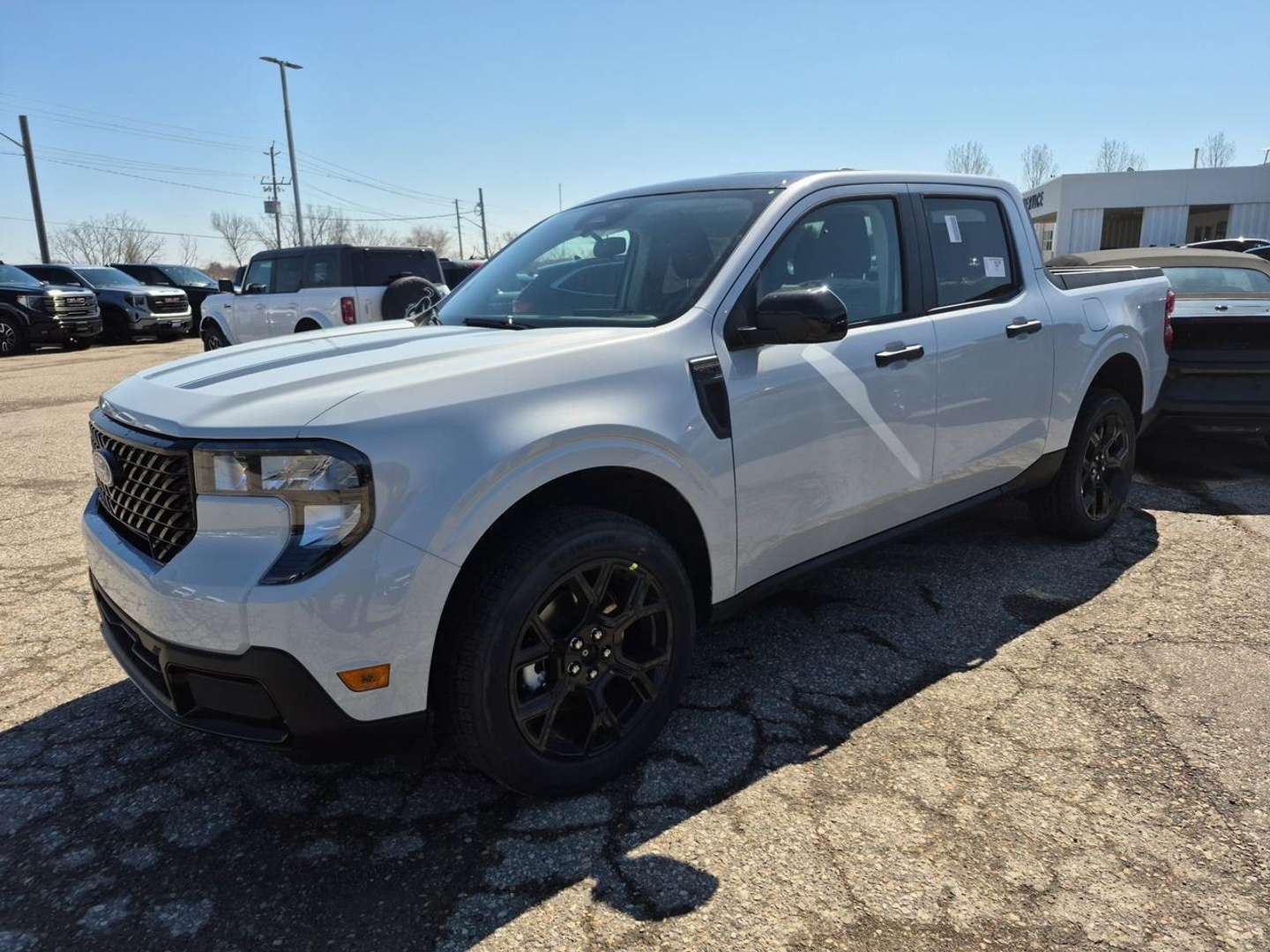 2026 Ford Maverick | $ 47,417 | 12 km | Gas/Electric Hybrid Pick-up ...