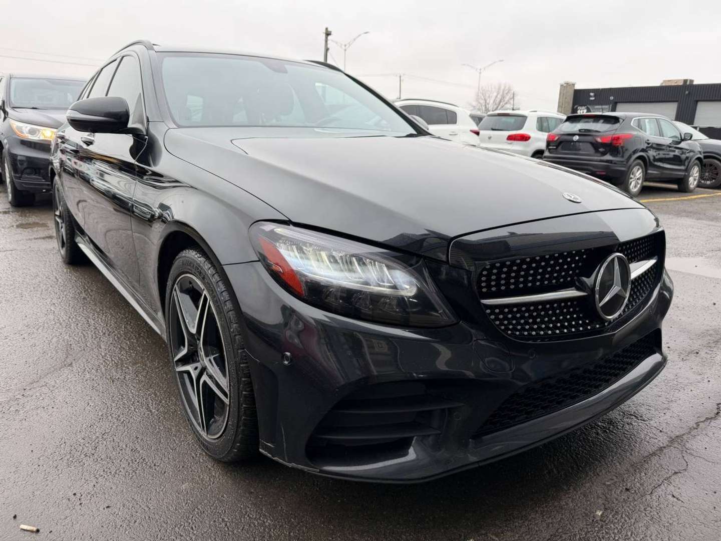 2020 Mercedes-Benz C-Class | $ 25,995 | 104,515 km | Gasoline Hatchback ...
