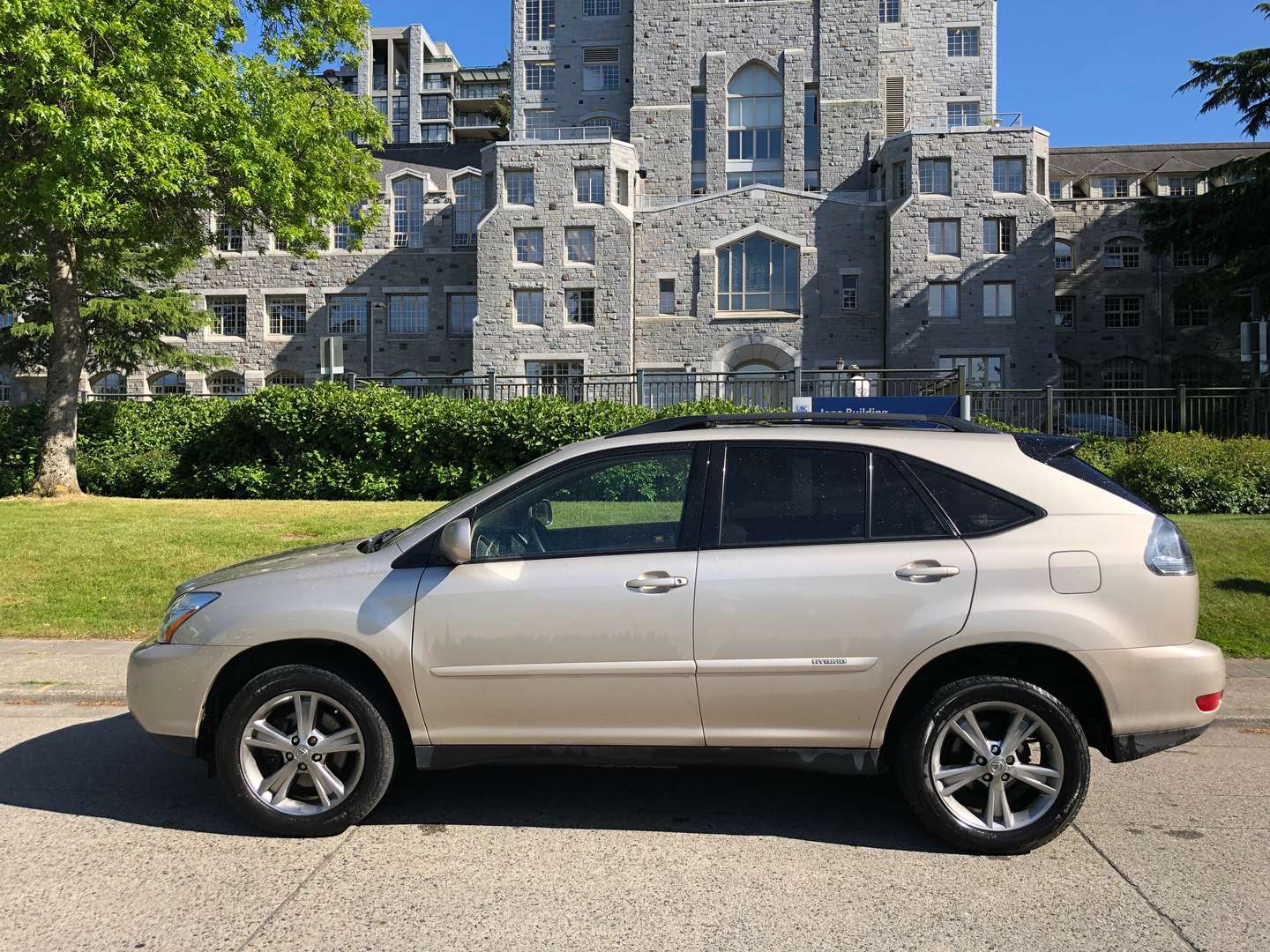2007 Lexus RX | $ 12,000 | 159,800 km | Electric SUV for sale by ...