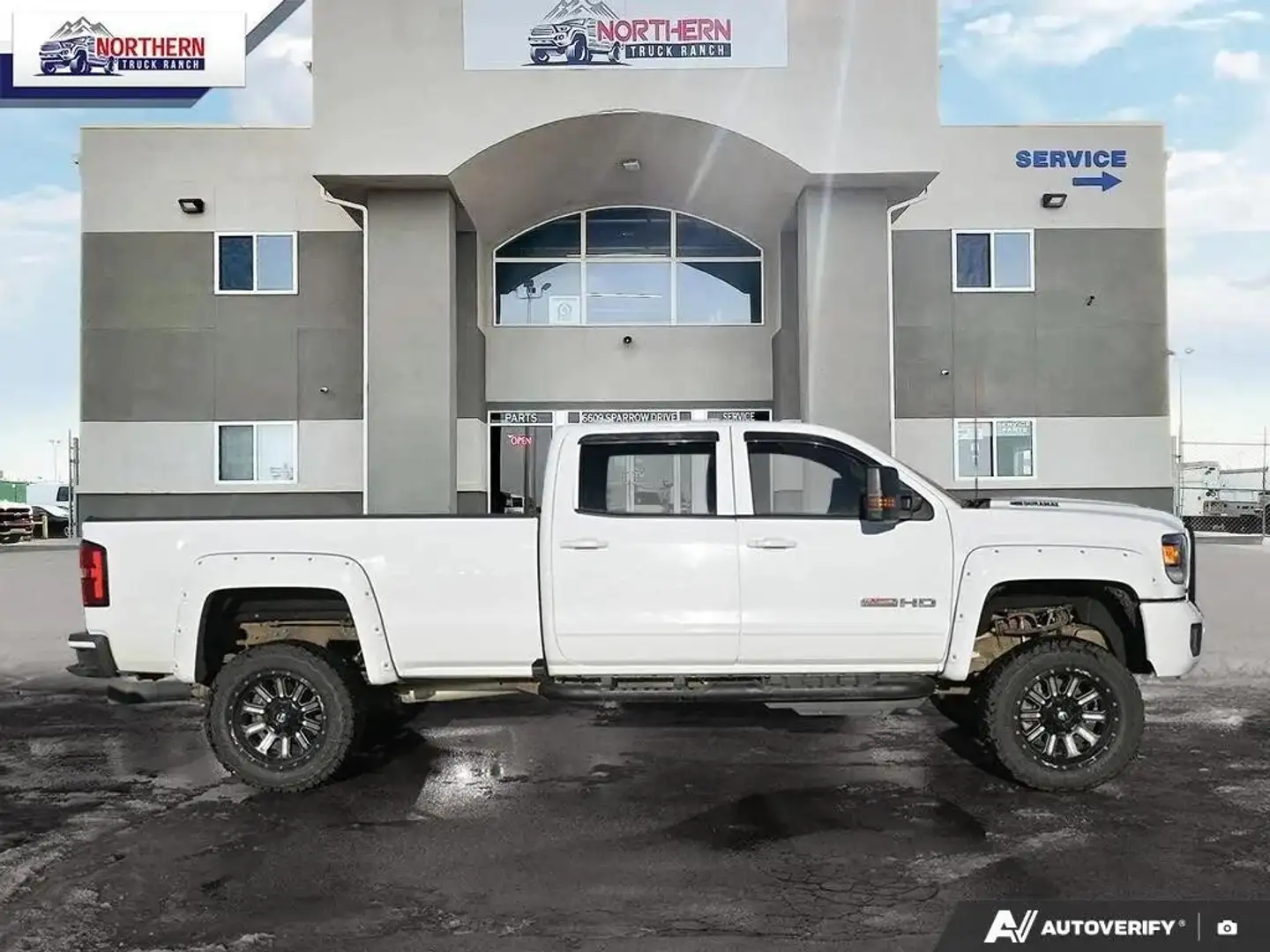 2018 GMC Sierra 2500 | $ 66,900 | 113,537 km | Diesel Pick-up Truck for ...