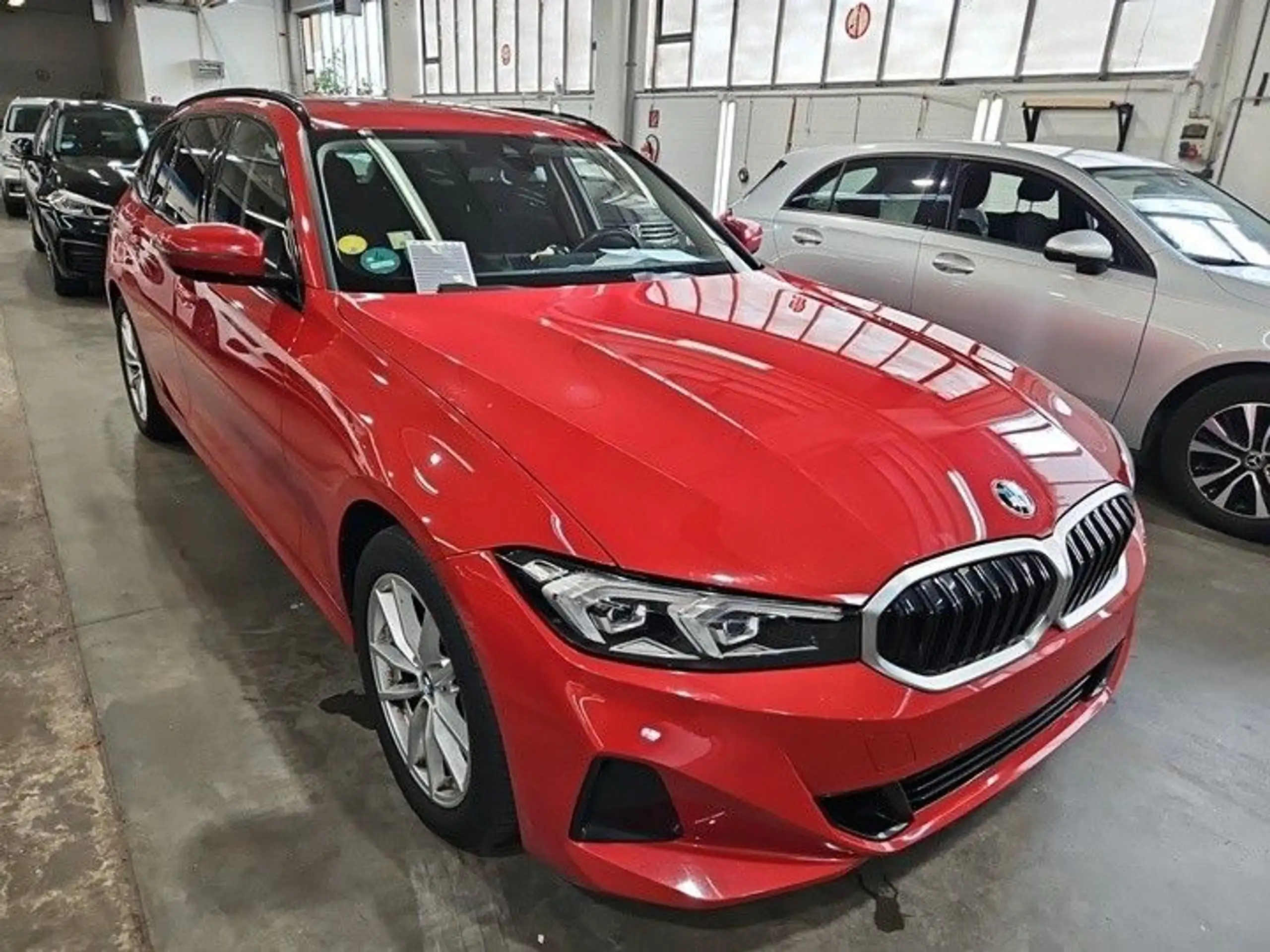 Bmw 320 d T xDrive Shadow Line WIDE*LED*AHK*CARPLAY, 2023, Diesel ...