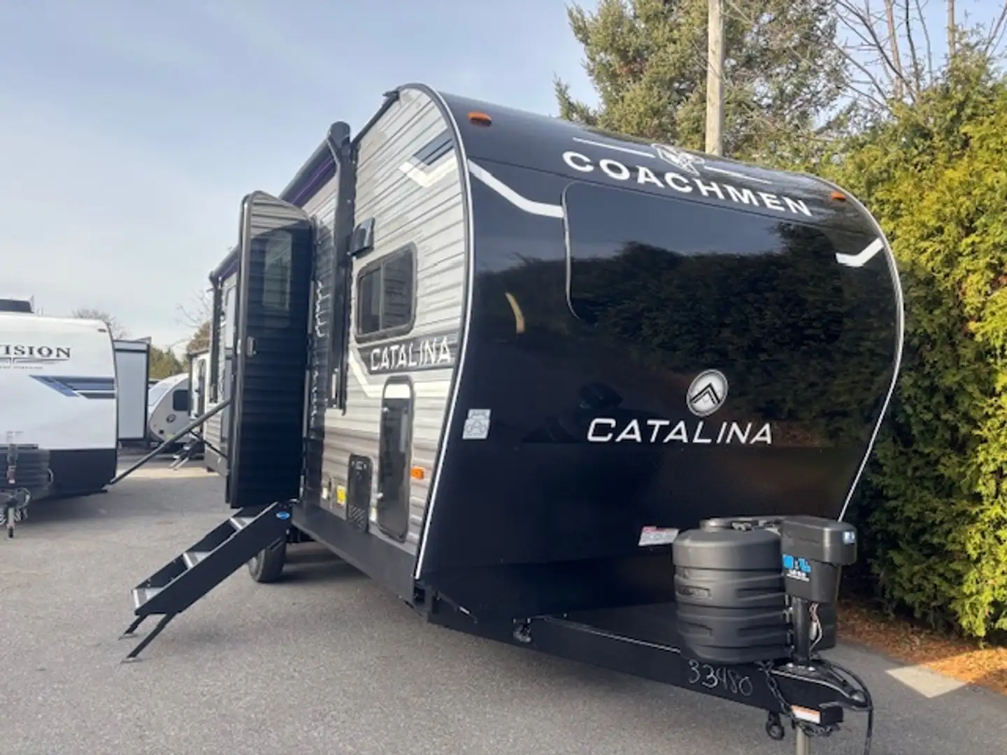 2025 Catalina 263FKDS | $ 48,995 Travel Trailer for sale by Caravane ...
