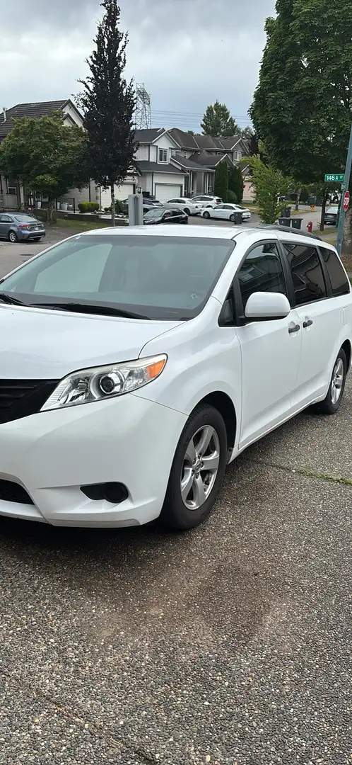 2017 Toyota Sienna | $ 25,299 | 127,000 km | Gasoline Minivan for sale ...