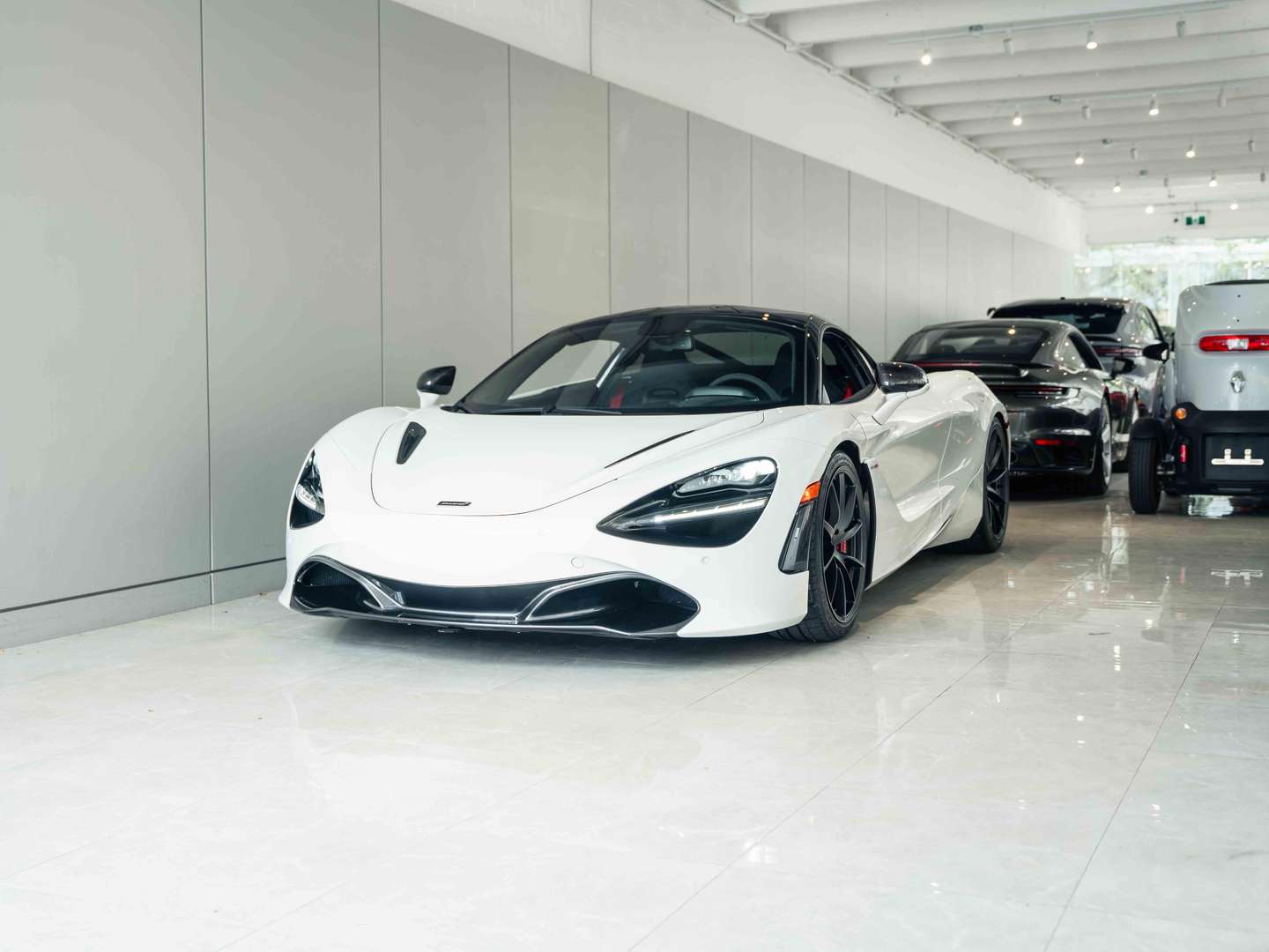 2019 McLaren 720S | $ 299,999 | 9,700 km | Gasoline Coupe for sale by ...