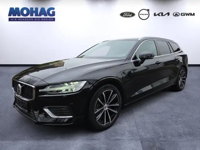 Volvo V60 T6 Core Plug In Hybrid AWD mit Kamera,Navi,Sitzhe, 2022 ...