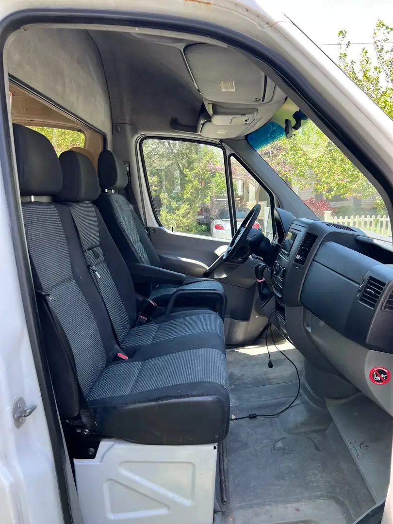 Mercedes-Benz Sprinter 2011 | 25 000 $ | 267 682 km | Autres à Diésel ...