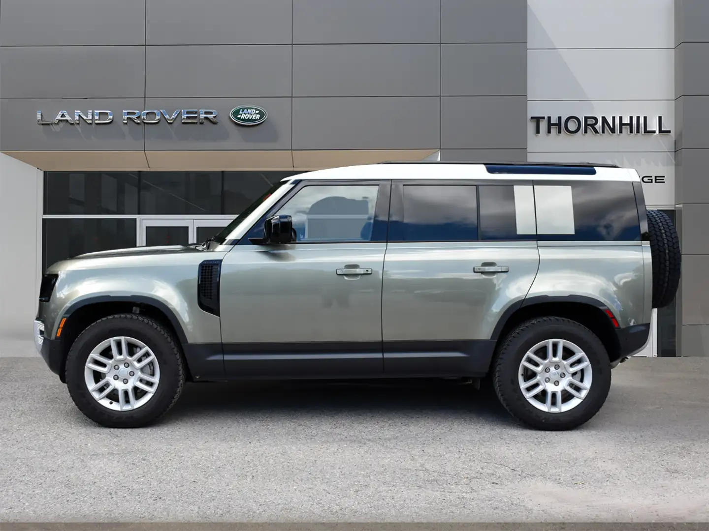 2025 Land Rover Defender | $ 86,998 | 18,450 km | Gasoline SUV for sale ...