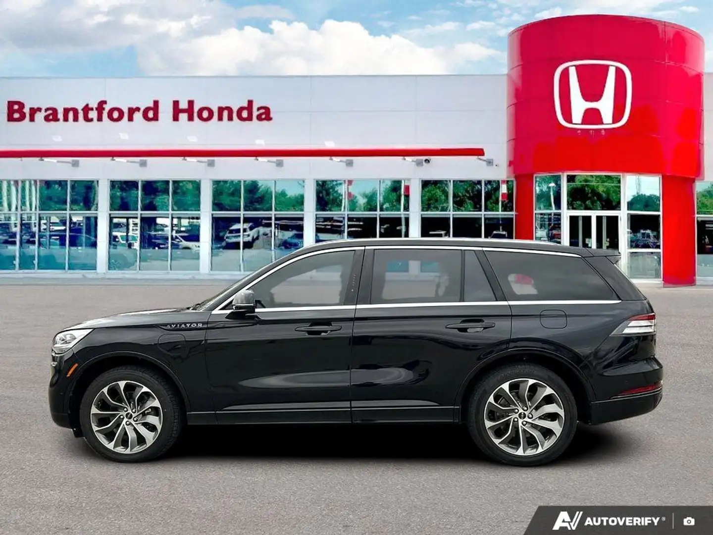 2022 Lincoln Aviator | $ 42,970 | 88,079 km | Gas/Electric Hybrid SUV ...