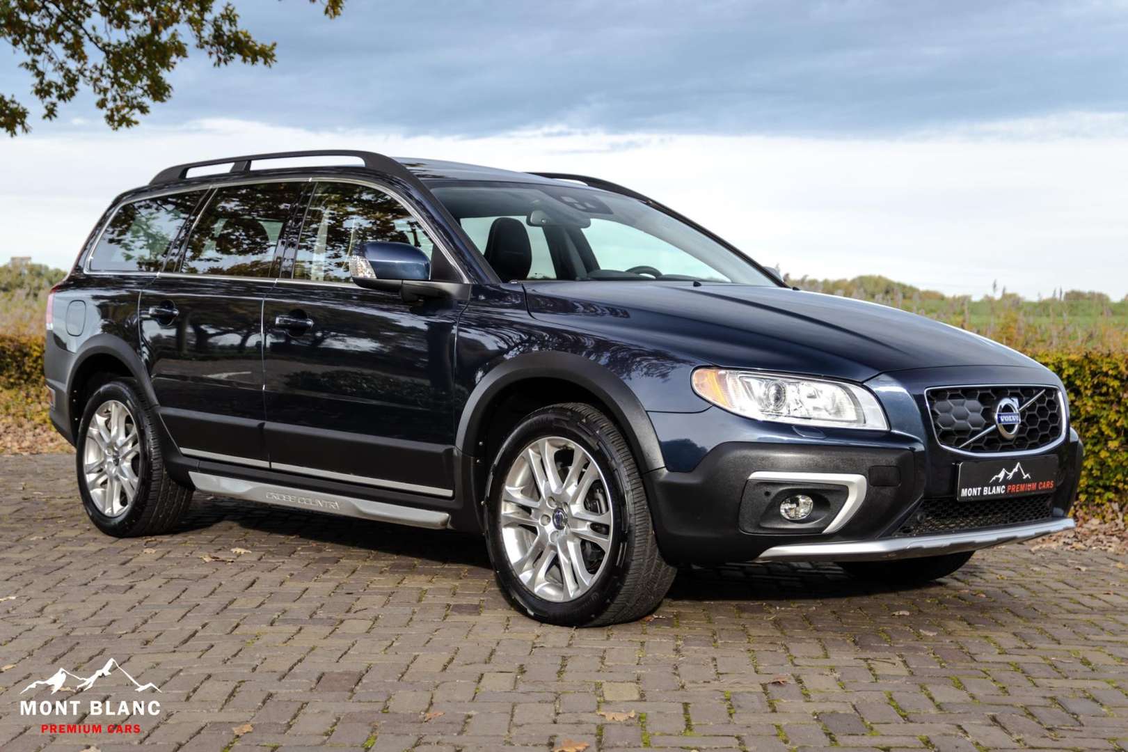 Volvo XC70 occasion | Stationwagen | Blauw | in ELSHOUT voor € 29.995