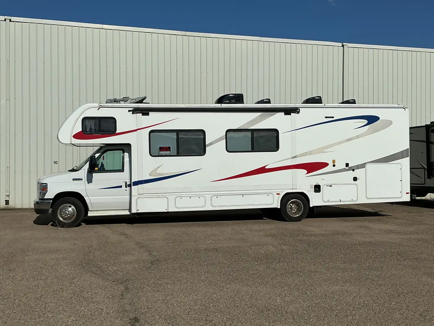 2018 Forest River Sunseeker 3010-DS | $ 90,000 | 56,000 km | Gasoline ...