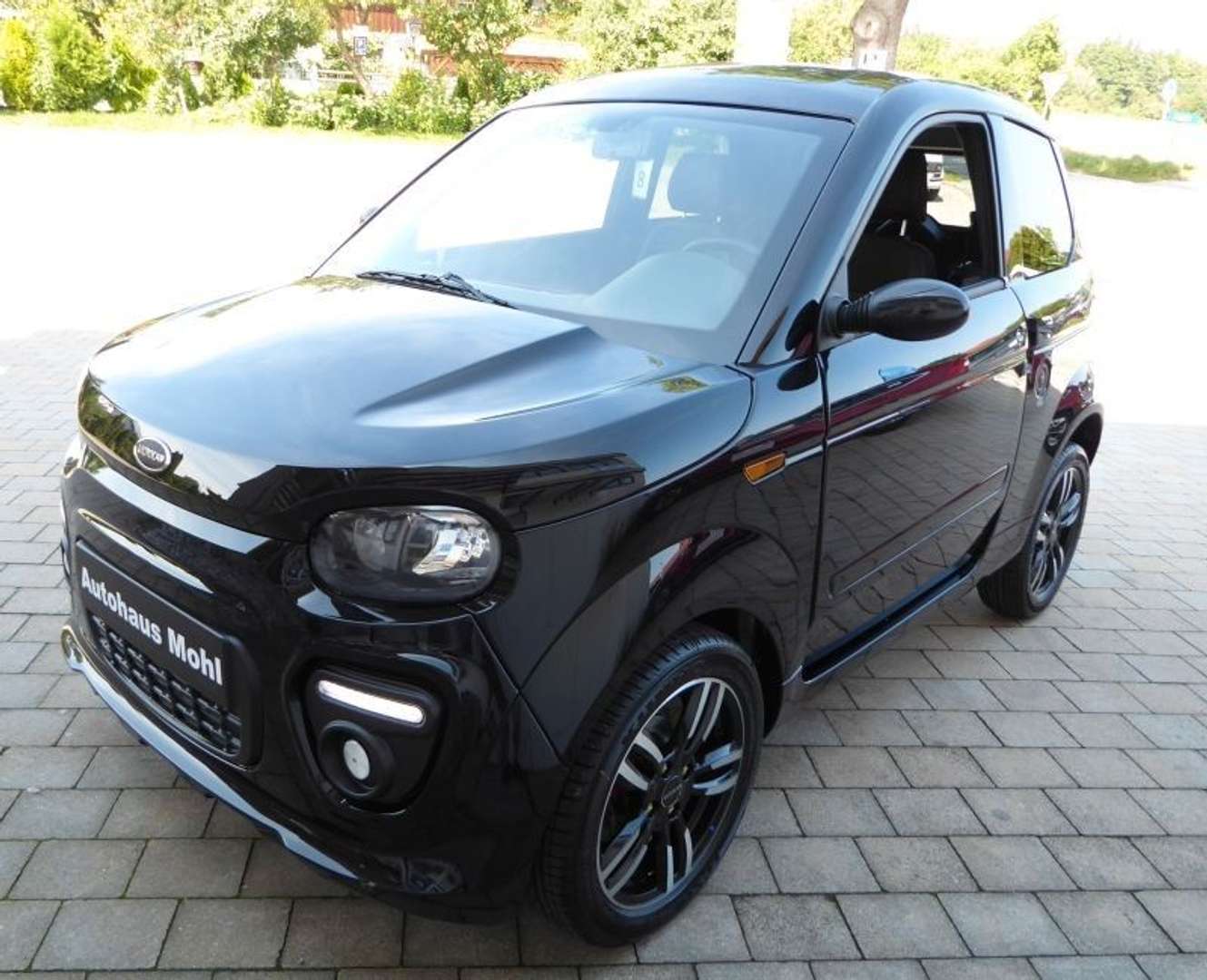 Microcar M.Go Kleinwagen in Schwarz neu in Bad Feilnbach für € 16.849