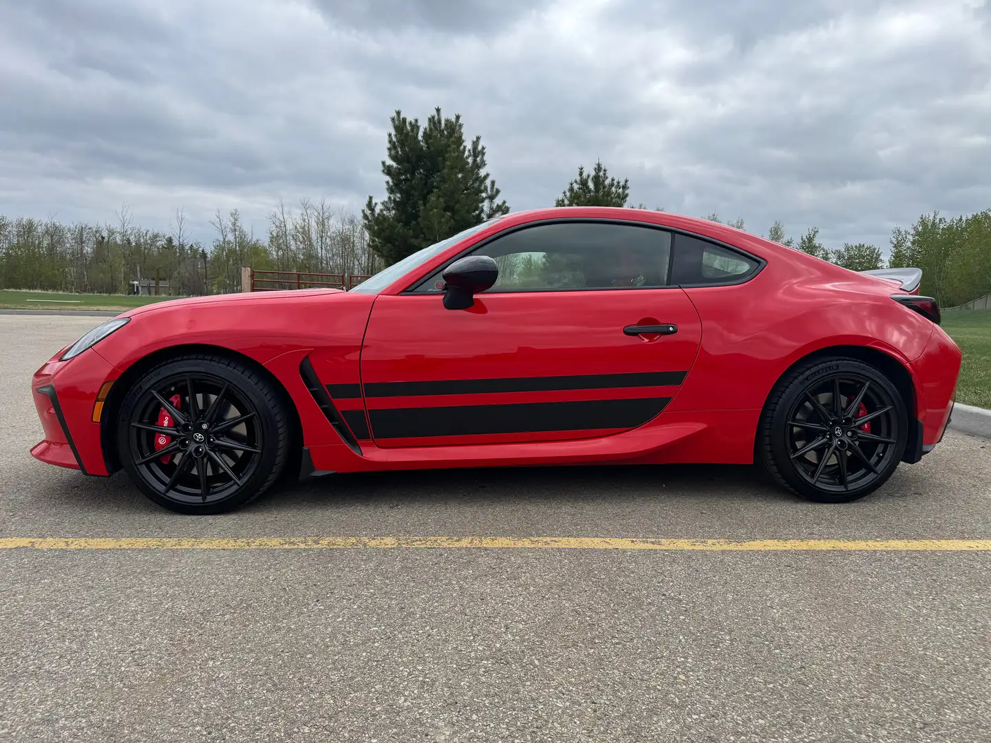 2024 Toyota GR86 | $ 69,900 | 10,541 km | Gasoline Coupe for sale by ...