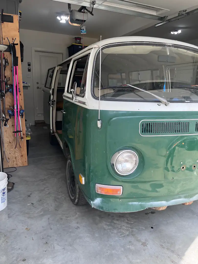 1972 Volkswagen Transporter | $ 12,000 | 30,000 km | Gasoline Minivan ...