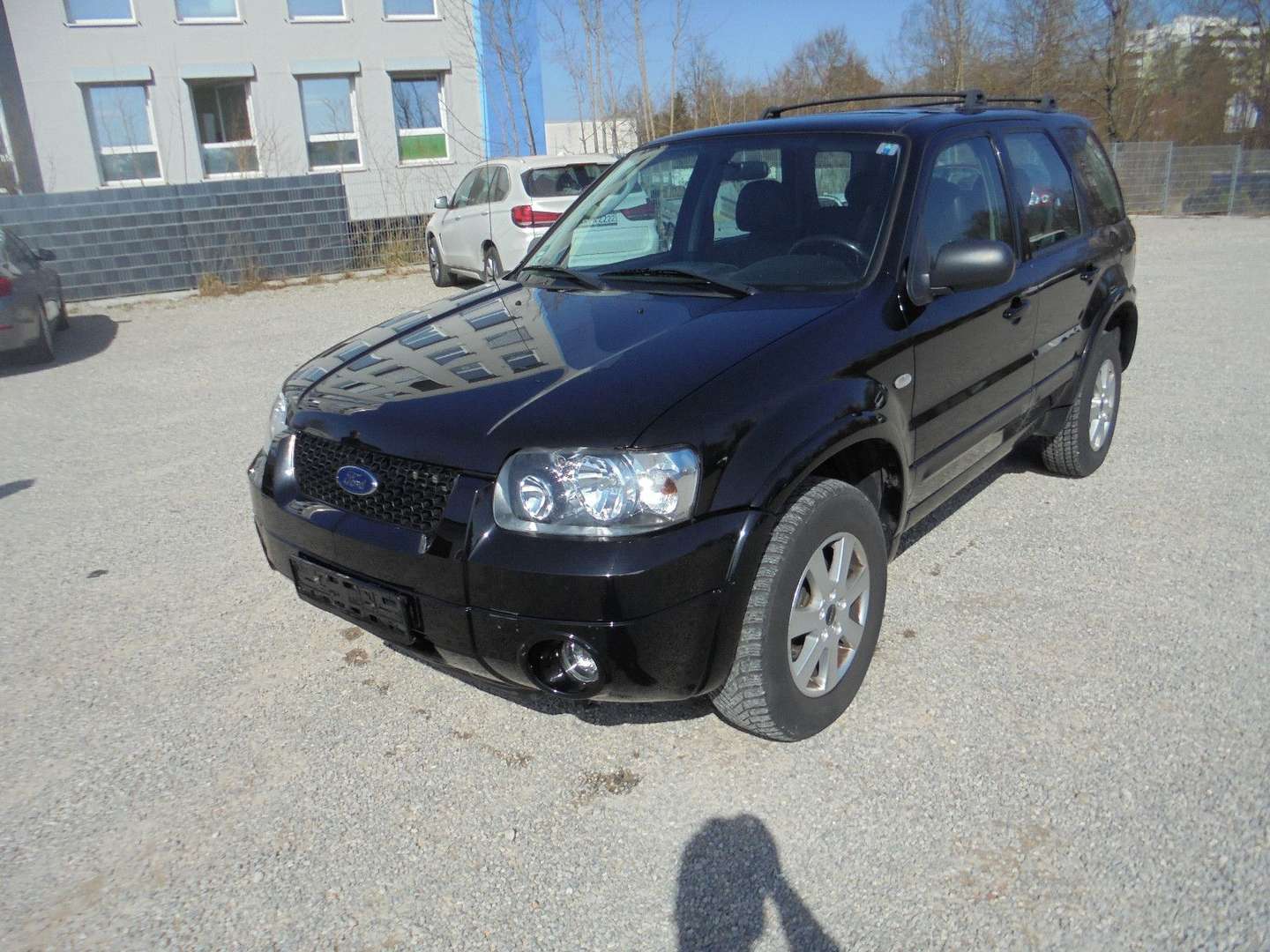 Ford Maverick SUV/Geländewagen/Pickup in Schwarz gebraucht in ...