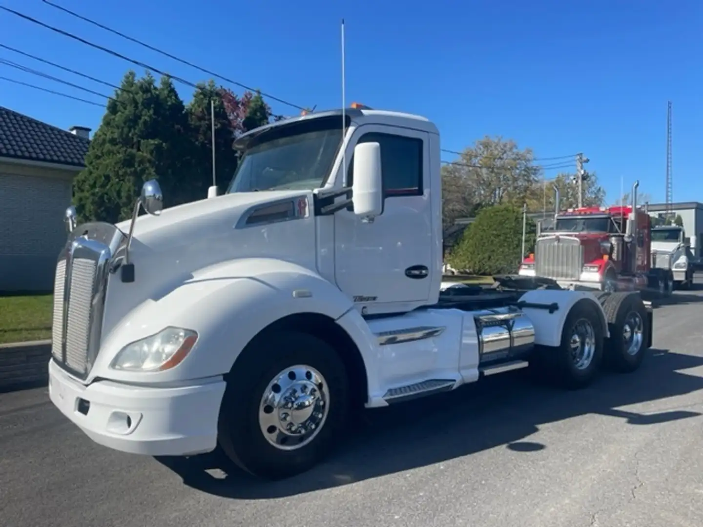 2016 Kenworth T680 Highway Tractor for sale by Camions CED | Sainte ...