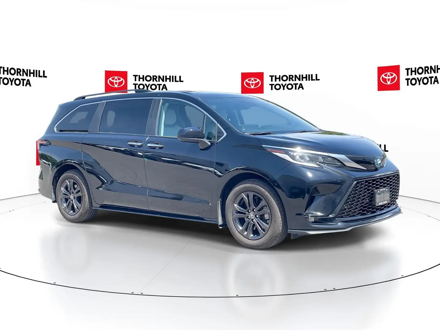 2024 Toyota Sienna | $ 58,888 | 13,008 km | Gas/Electric Hybrid Minivan ...