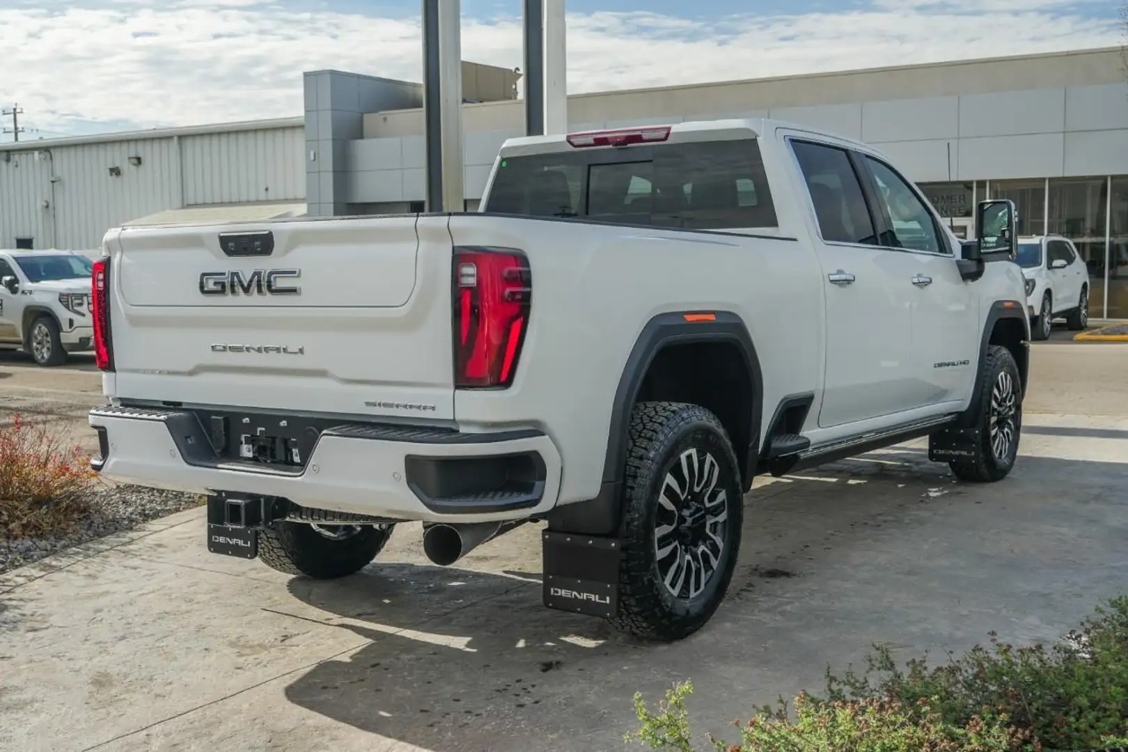 GMC Sierra 3500HD 2026 | 122 795 $ | 13 km | Camion à Diésel en vente ...