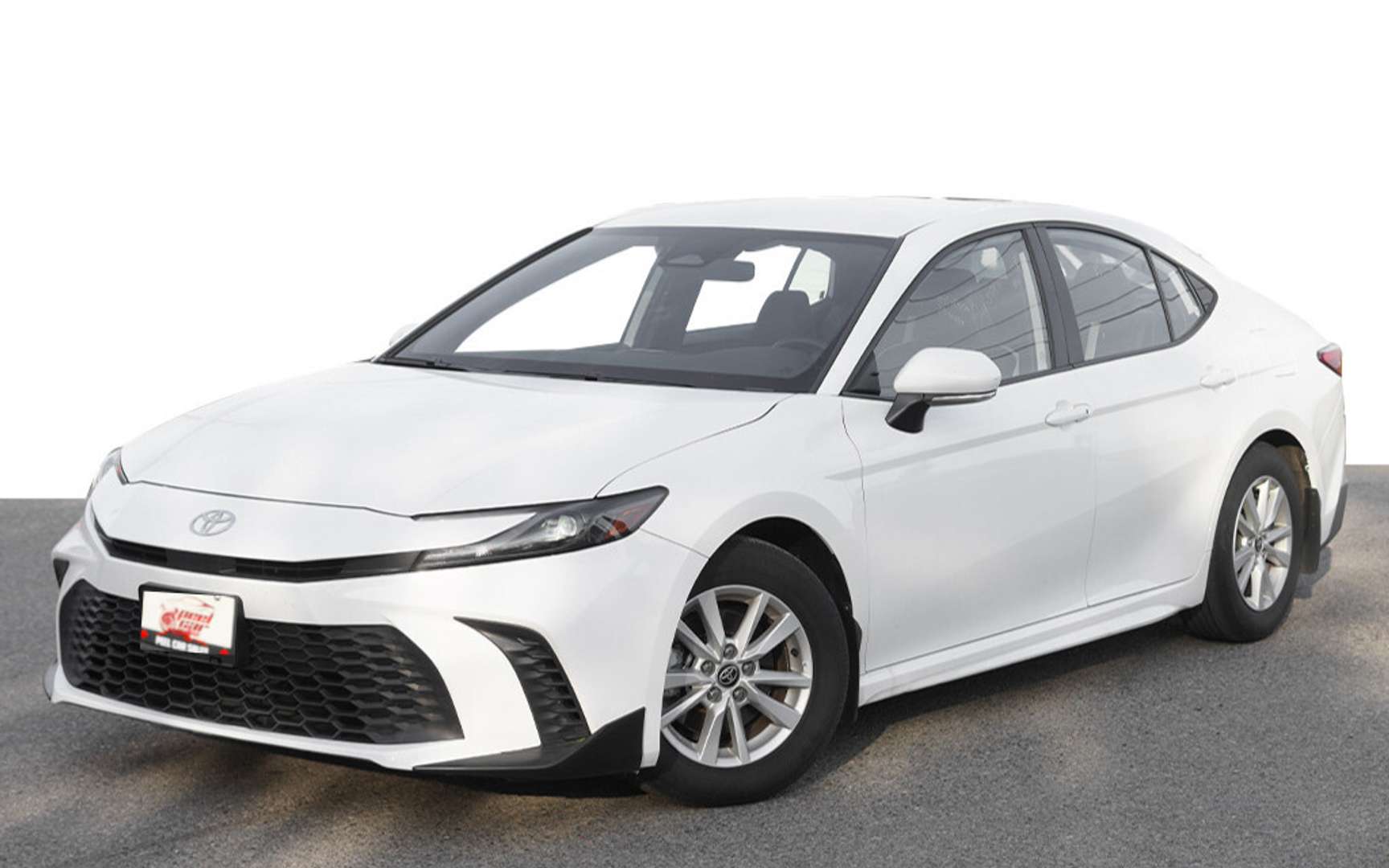2025 Toyota Camry | $ 34,991 | 64,100 km | Gas/Electric Hybrid Sedan ...